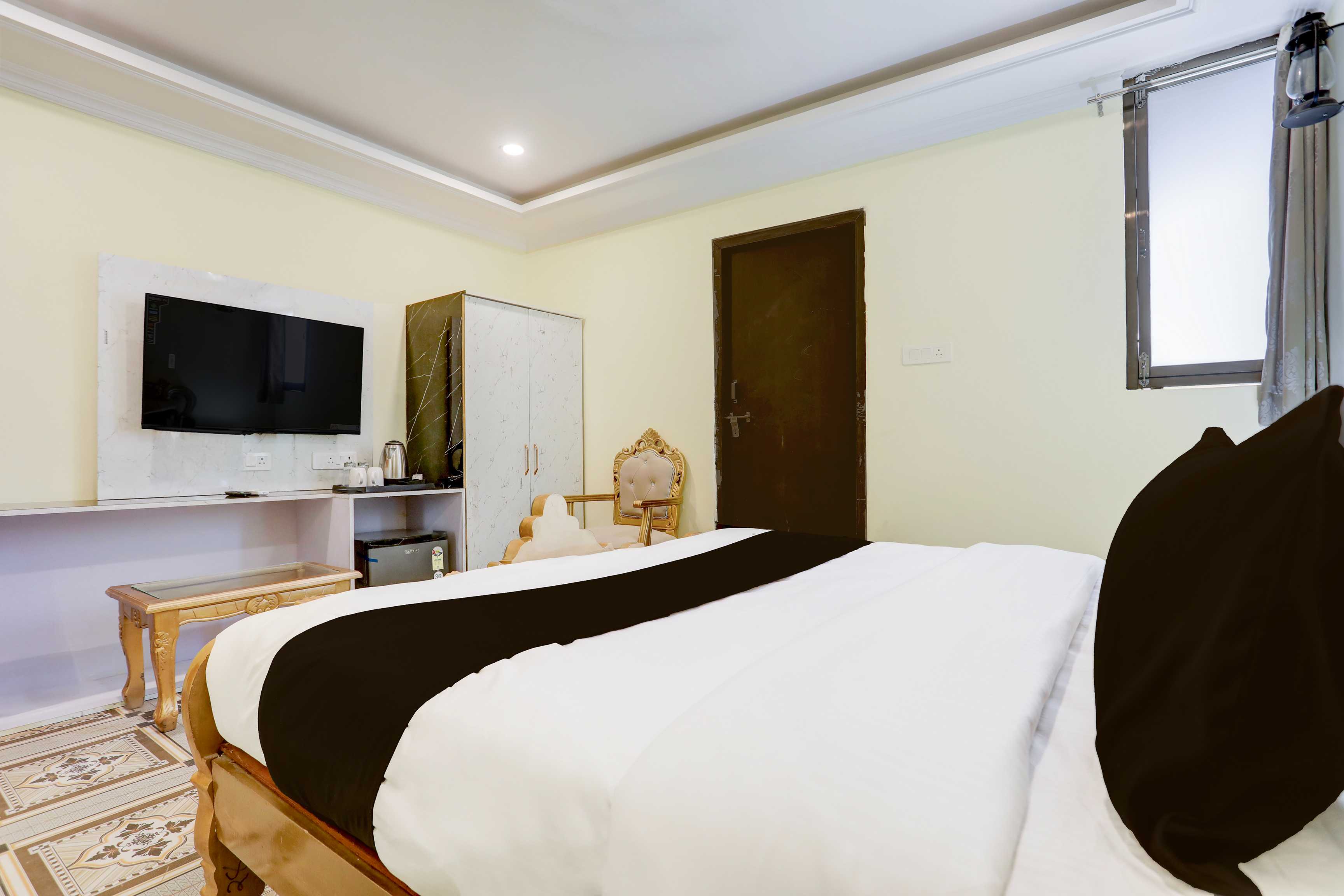 Rooms of Townhouse Heritage Varanasi Retreat - Varanasi Hotel on Goibibo