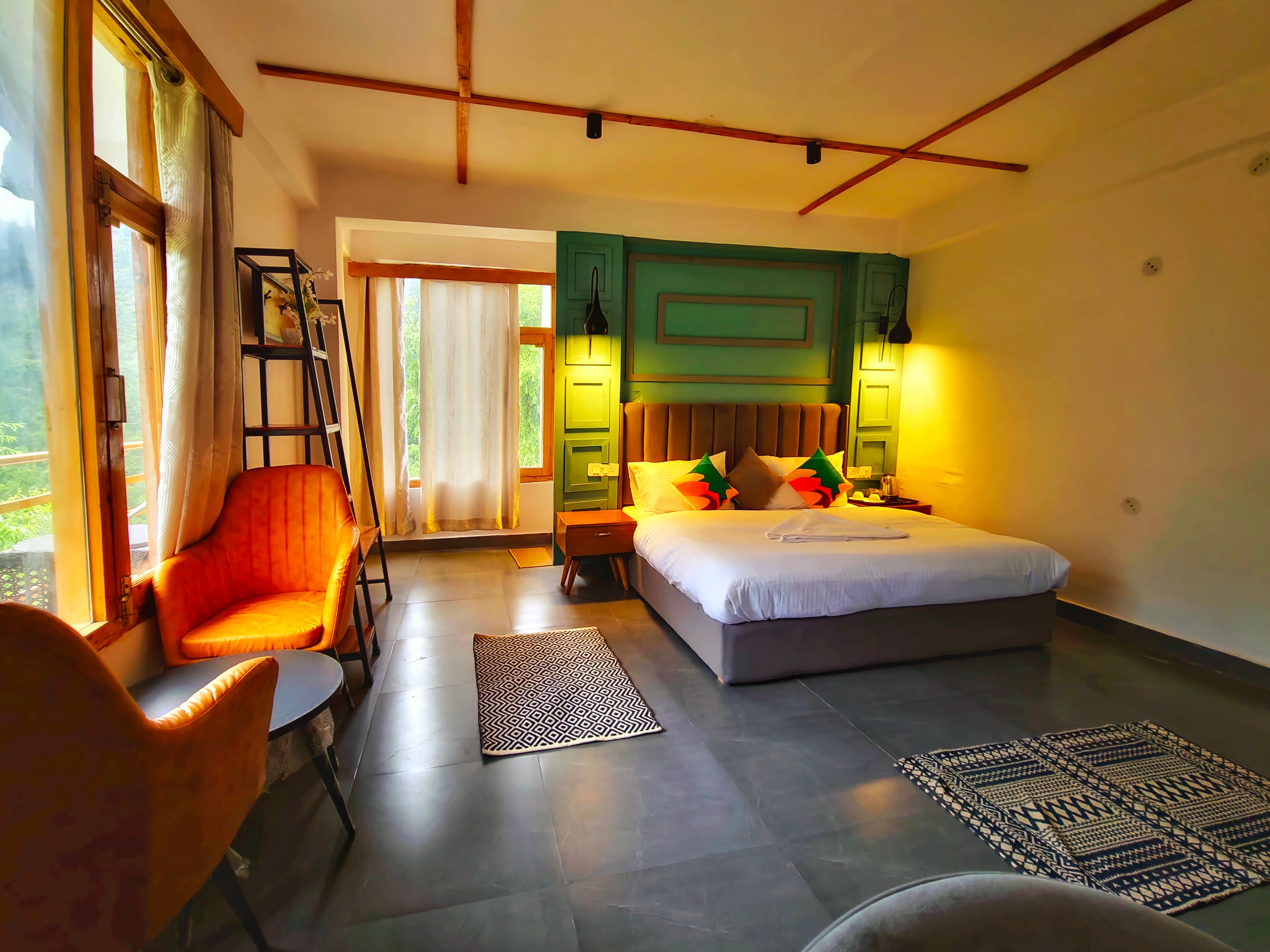 Peppy Nomads luxuria 𝗕𝗢𝗢𝗞 Jibhi Hotel