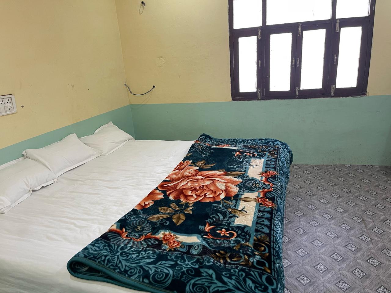 Shree Kedareshwar Bhavan Homestay Varanasi - Reviews, Photos & Offer