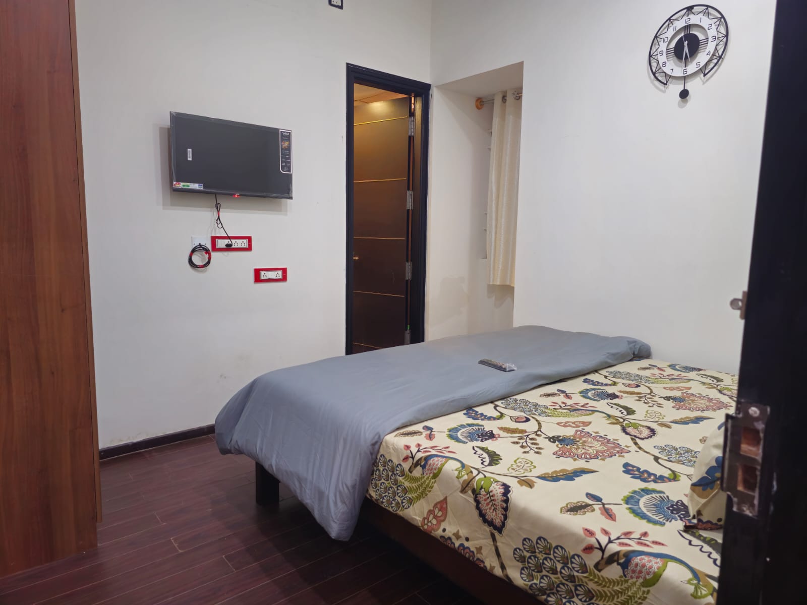 Peaceful 2 Rooms Near E-City, Parappana Agrahara E- City 01 2BHK 𝗕𝗢𝗢𝗞 ...