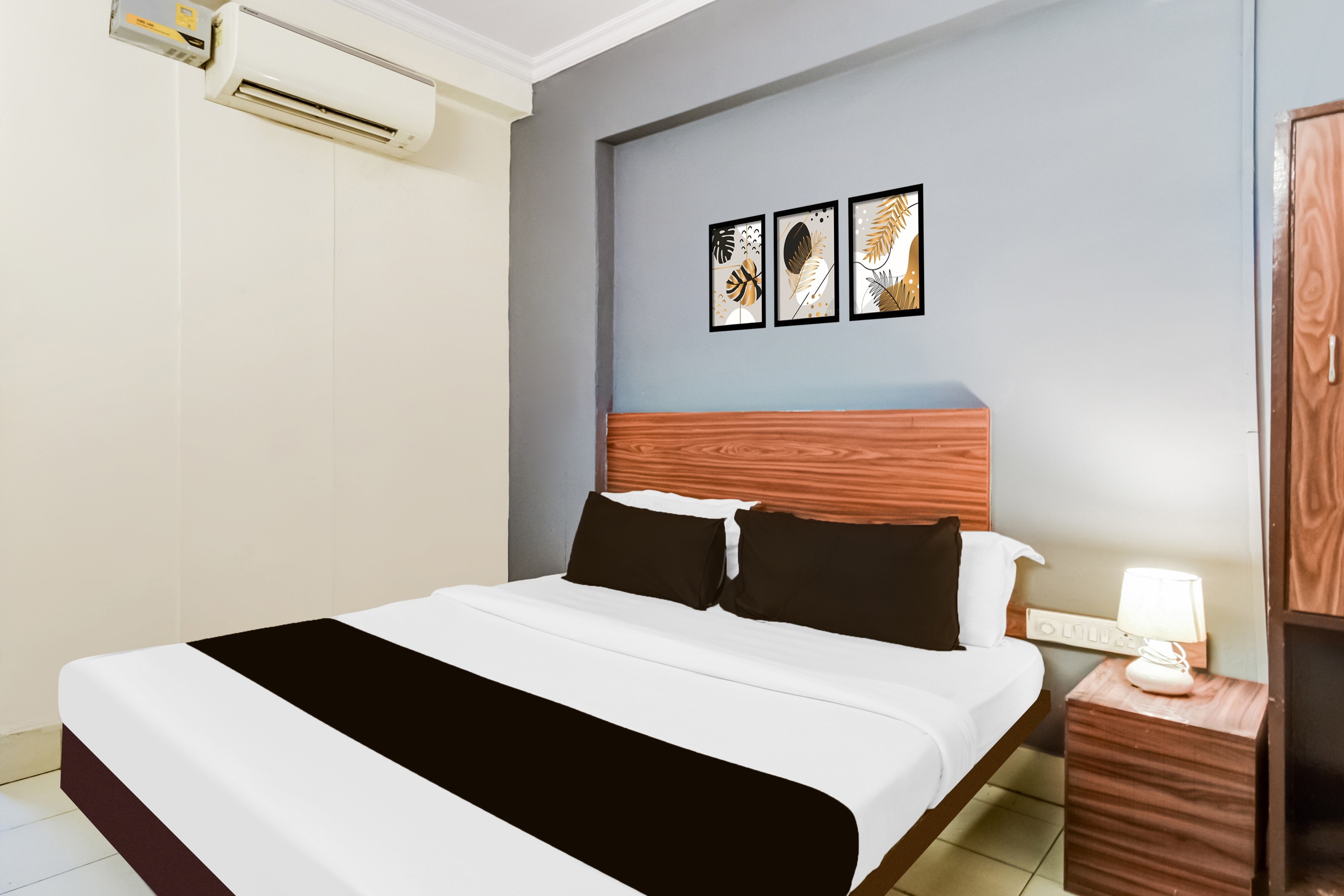 Hotel O Paradise Circle 𝗕𝗢𝗢𝗞 Hyderabad Hotel