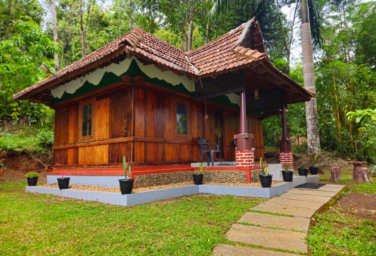 Creek In The Wild Resort 𝗕𝗢𝗢𝗞 Wayanad Cottage