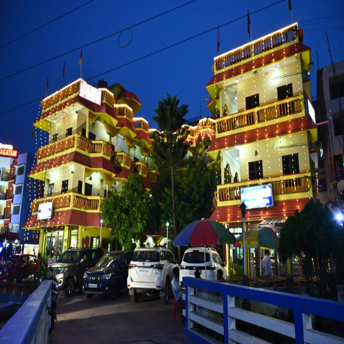 Manasi Lodge 𝗕𝗢𝗢𝗞 Tarapith Hotel