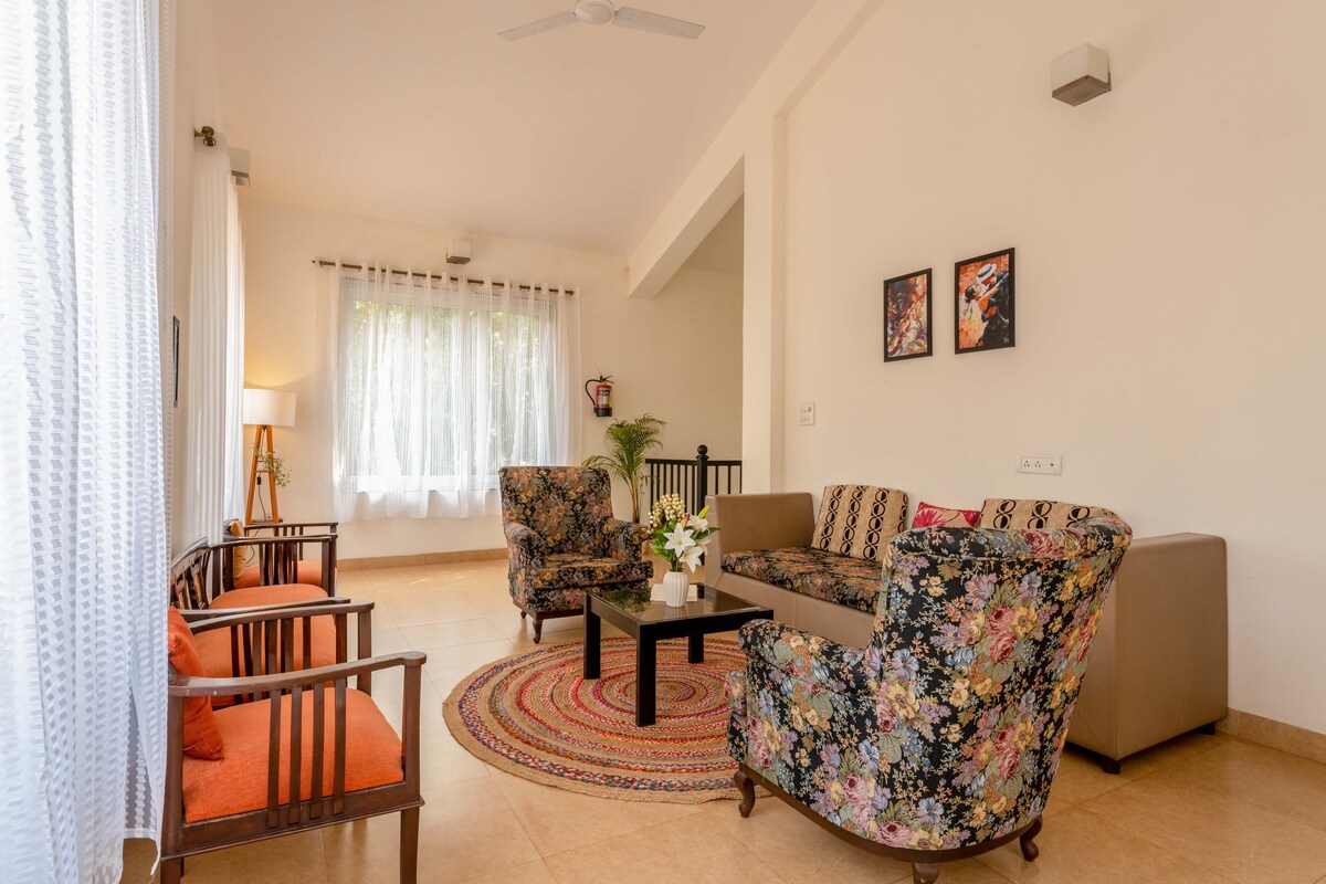 Photos of Humble Rock Blue and Yellow 3 BHK Villas Candolim by Mangrove ...