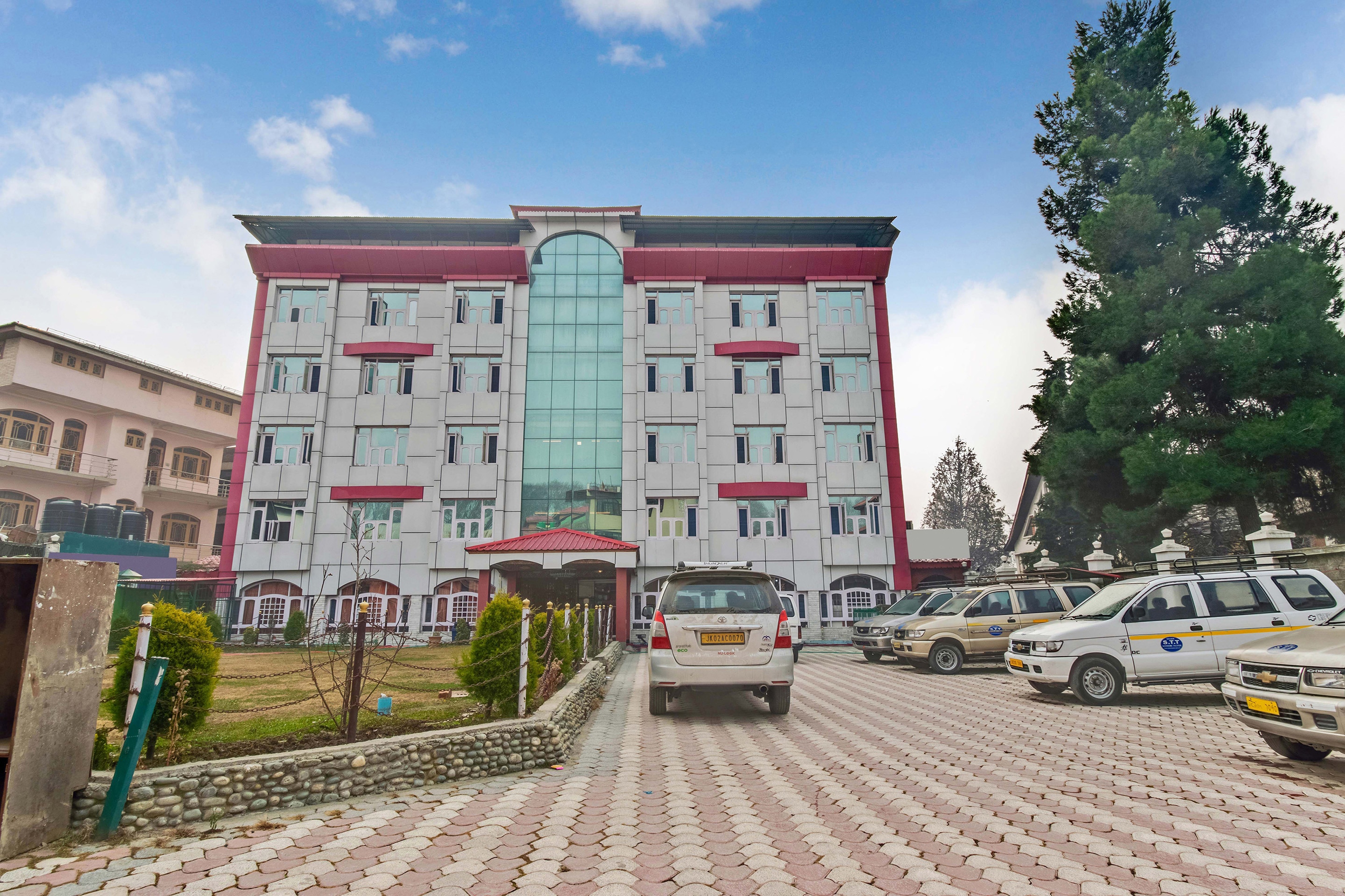 The Countryside Stays Hotel Srinagar - Reviews, Photos & Offer