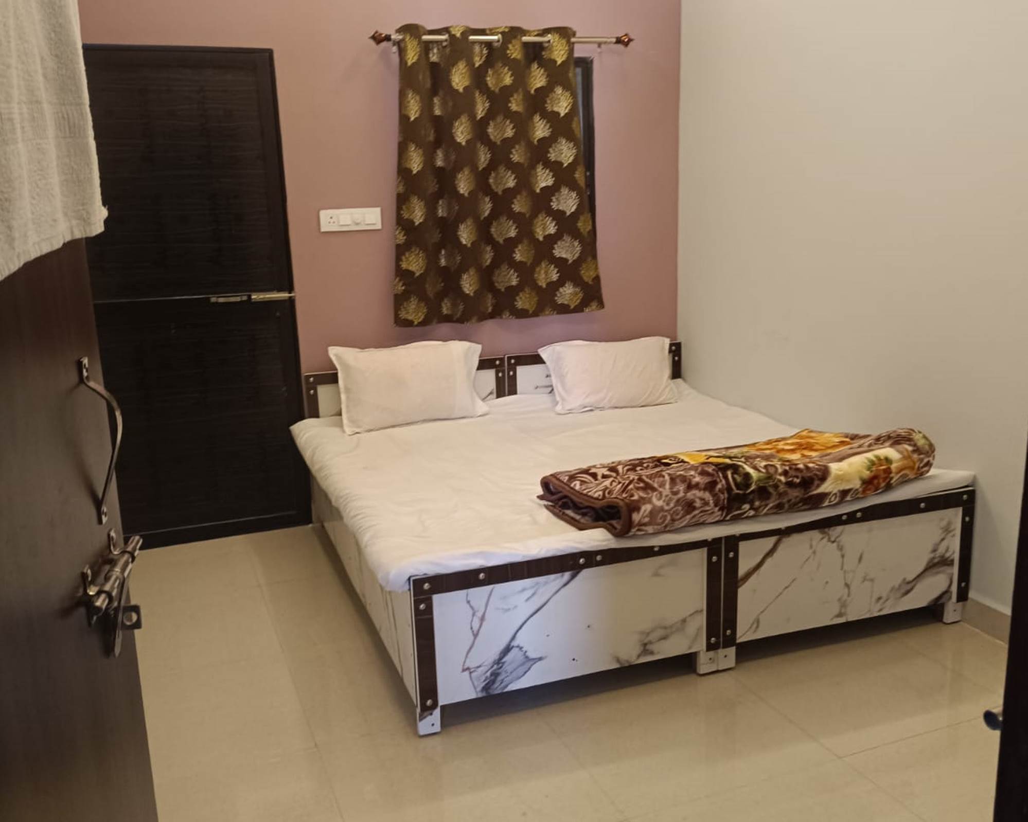 Shree Mahakal Tirth 𝗕𝗢𝗢𝗞 Ujjain Homestay