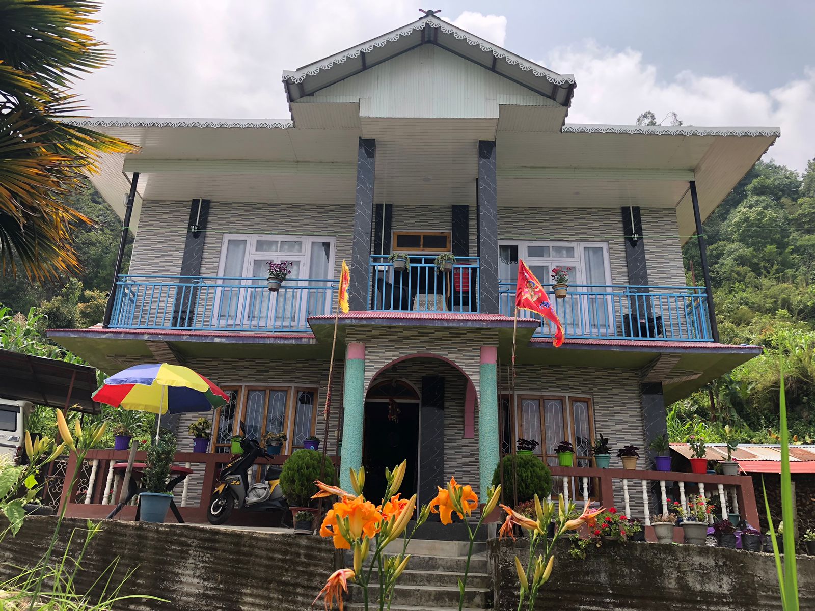 Hill Top Heaven 𝗕𝗢𝗢𝗞 Kalimpong Homestay