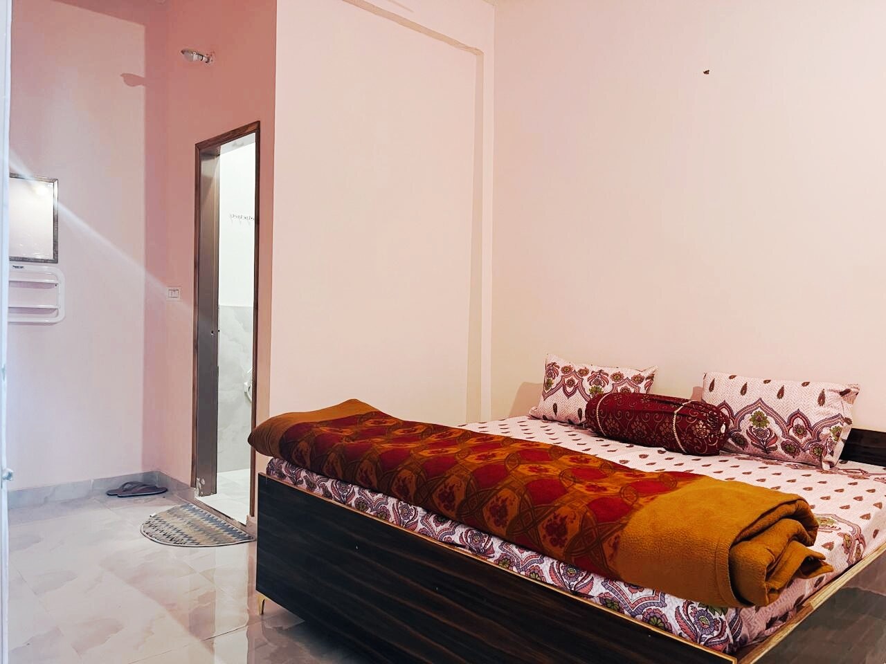 BHAJJI Anmol Guest Rooms 𝗕𝗢𝗢𝗞 Dasua Homestay