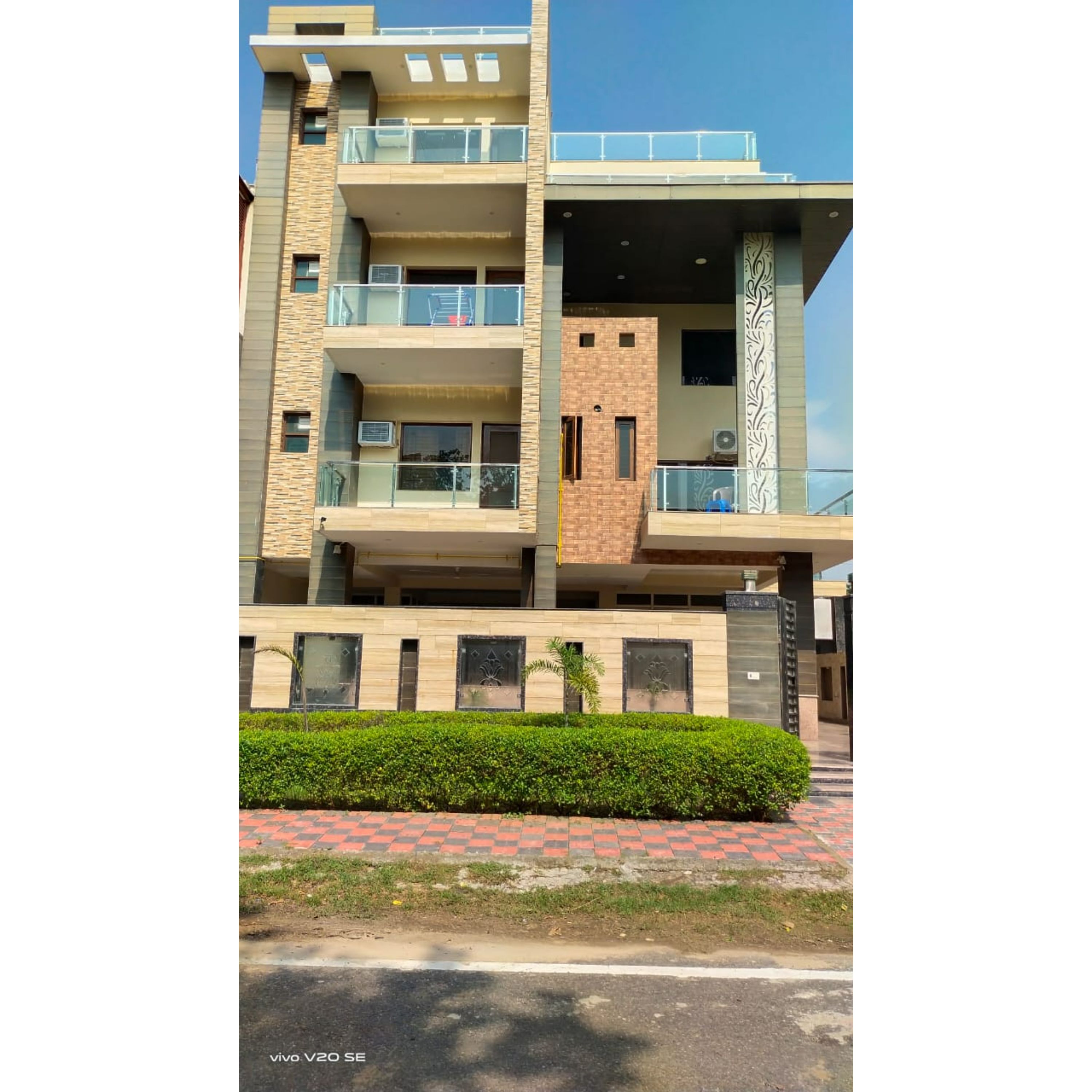 Atithi Asia Delta 3 𝗕𝗢𝗢𝗞 Noida Homestay