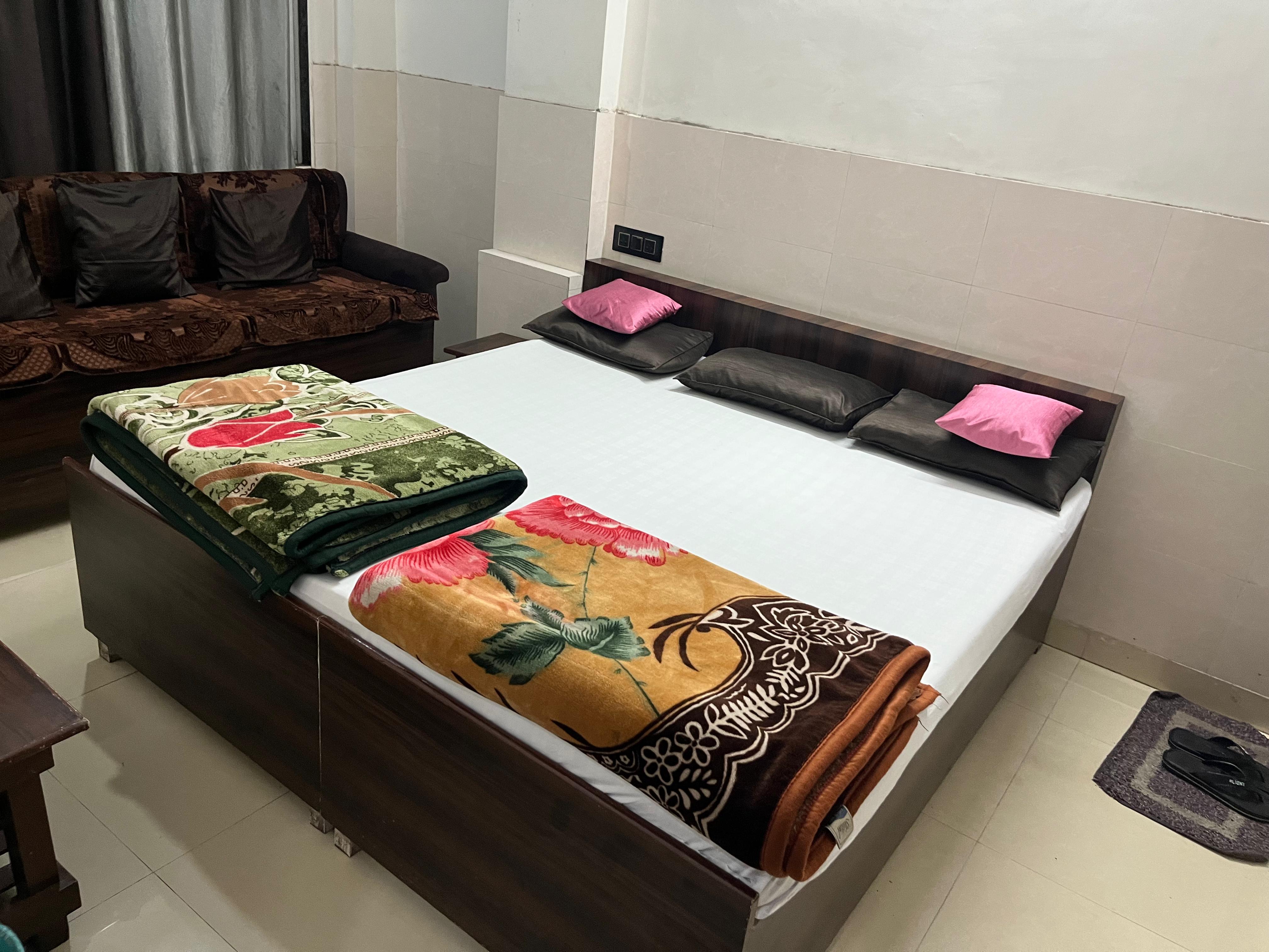 Rooms of HOTEL GOVIND PREM. - Kota Hotel on Goibibo