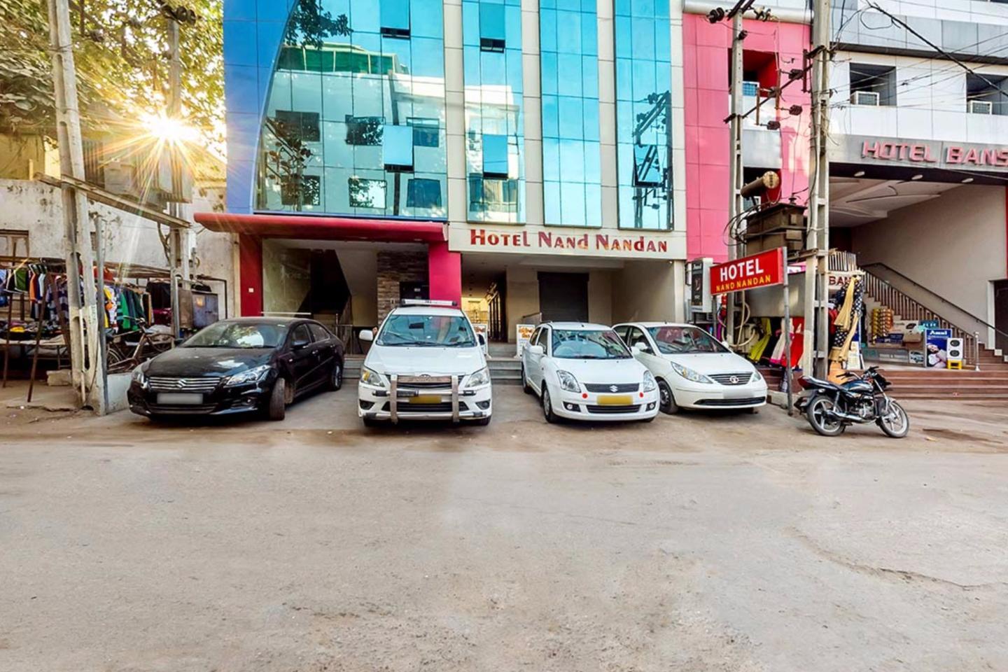 Hotel Nand Nandan 𝗕𝗢𝗢𝗞 Dwarka Hotel