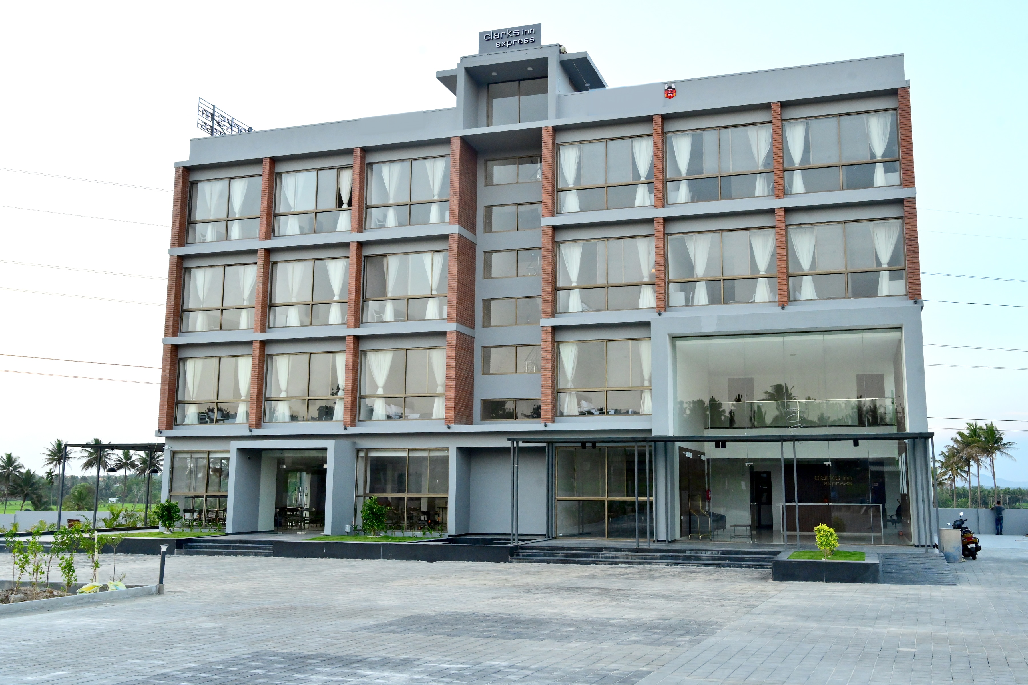 Clarks Inn Express, KRS Road, Mysore 𝗕𝗢𝗢𝗞 Mysore Hotel