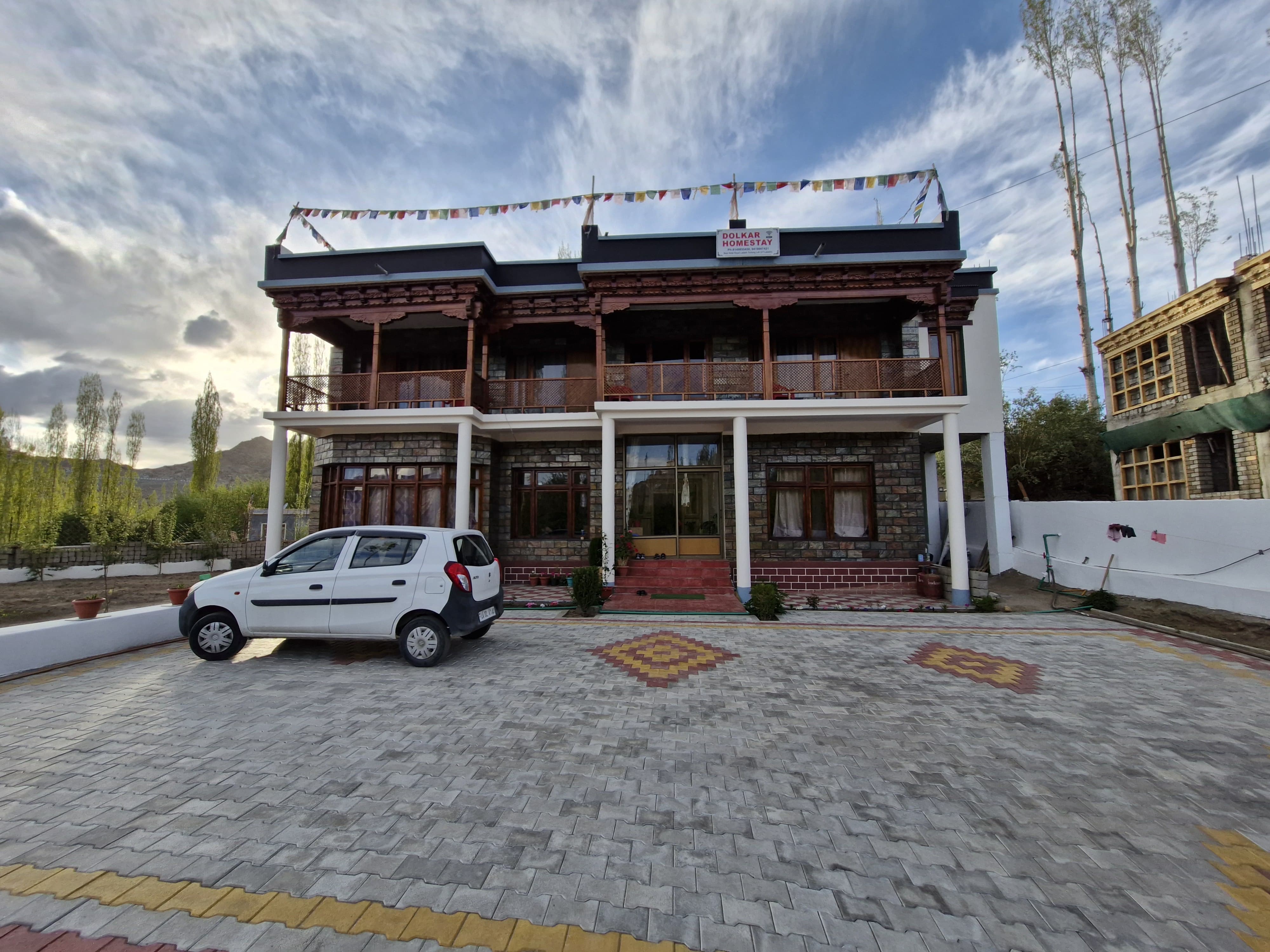 Dolkar Stay 𝗕𝗢𝗢𝗞 Leh Guest House