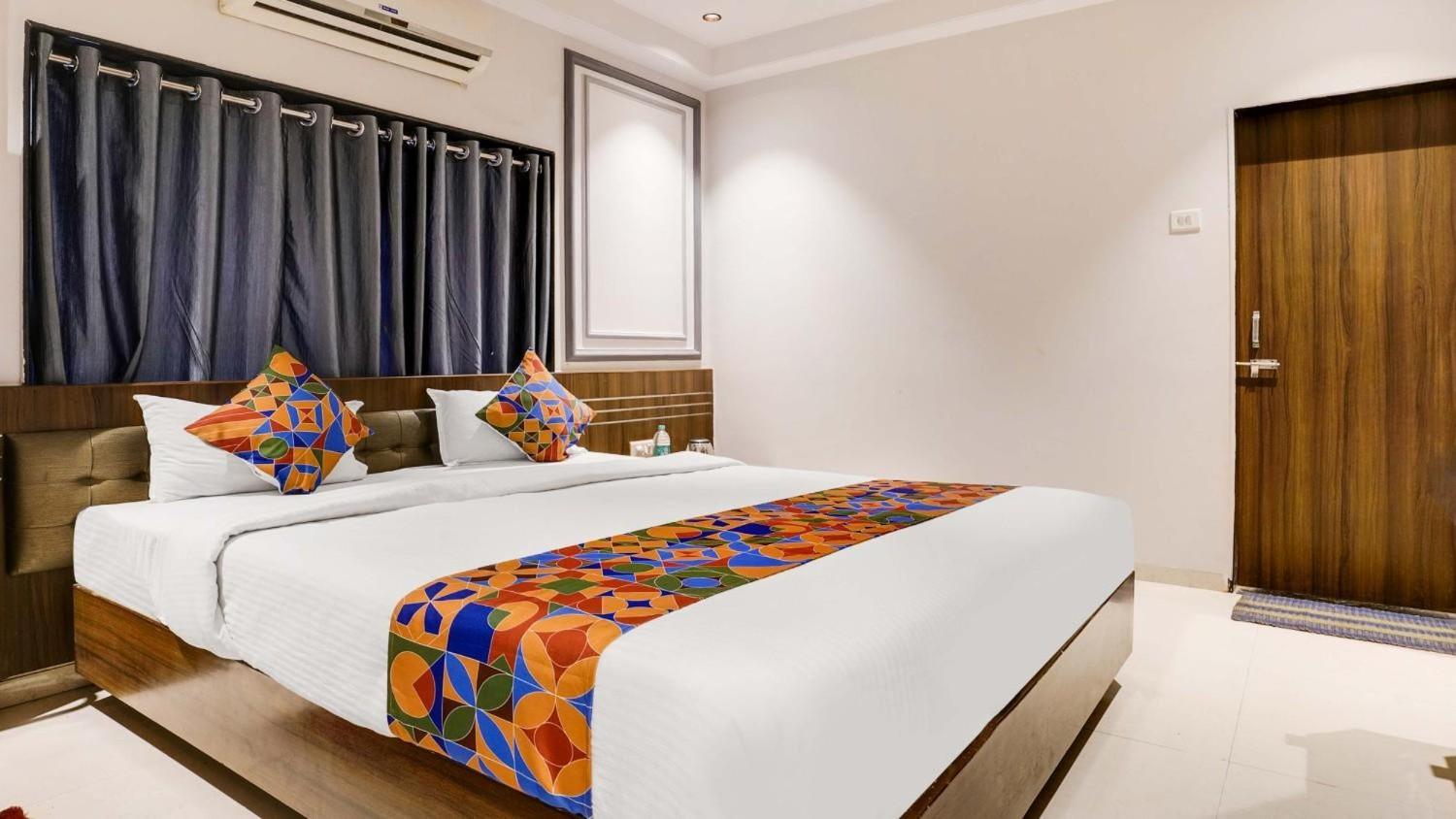 Hotel Govind Park Shirdi - ( 200 Meter From Sai Samadhi Temple ) Shirdi ...