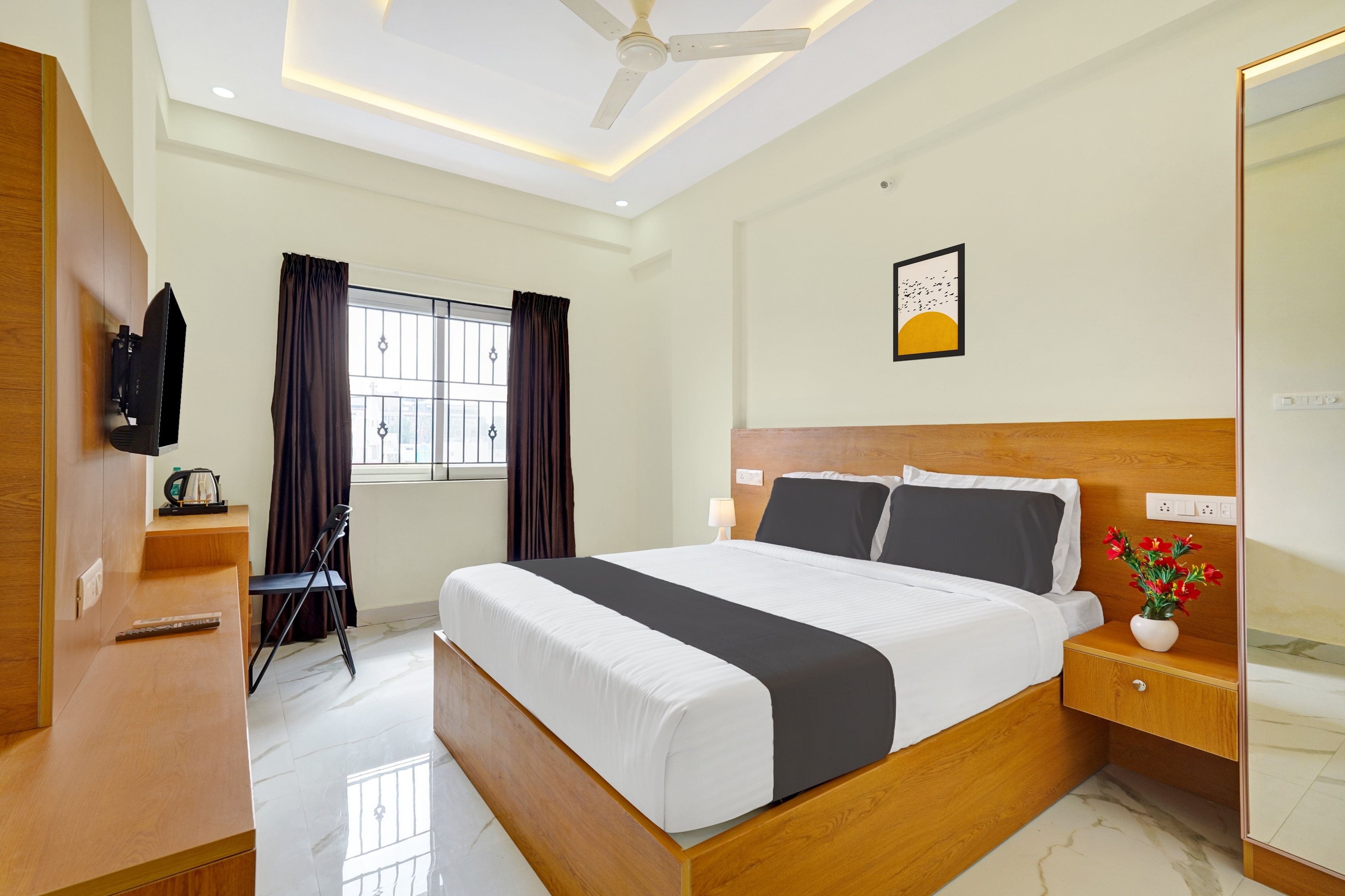Collection O White Suites-Kemp Fort mall Hotel Bangalore - Reviews ...