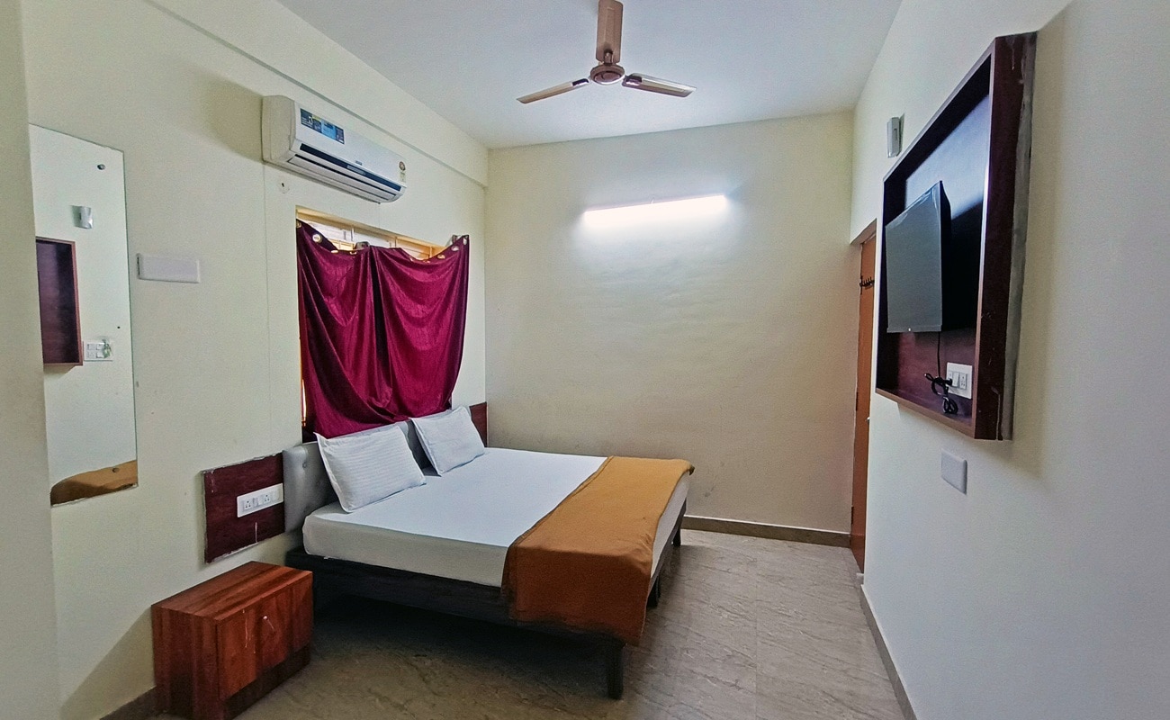 Rooms of Aishwarya Boarding Lodging - Apartment in Bangalore