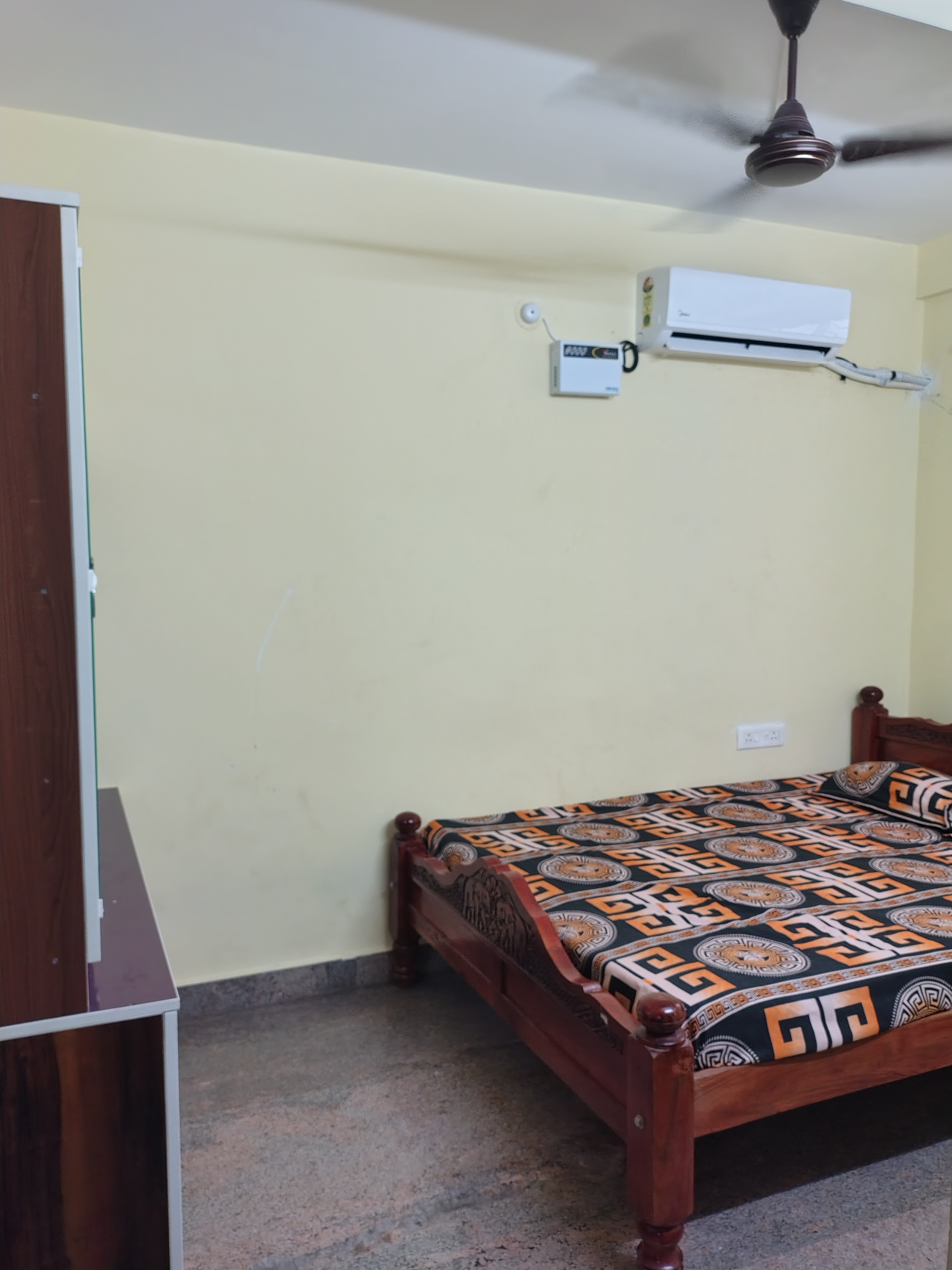 CPM Royal Palace 𝗕𝗢𝗢𝗞 Chennai Hotel