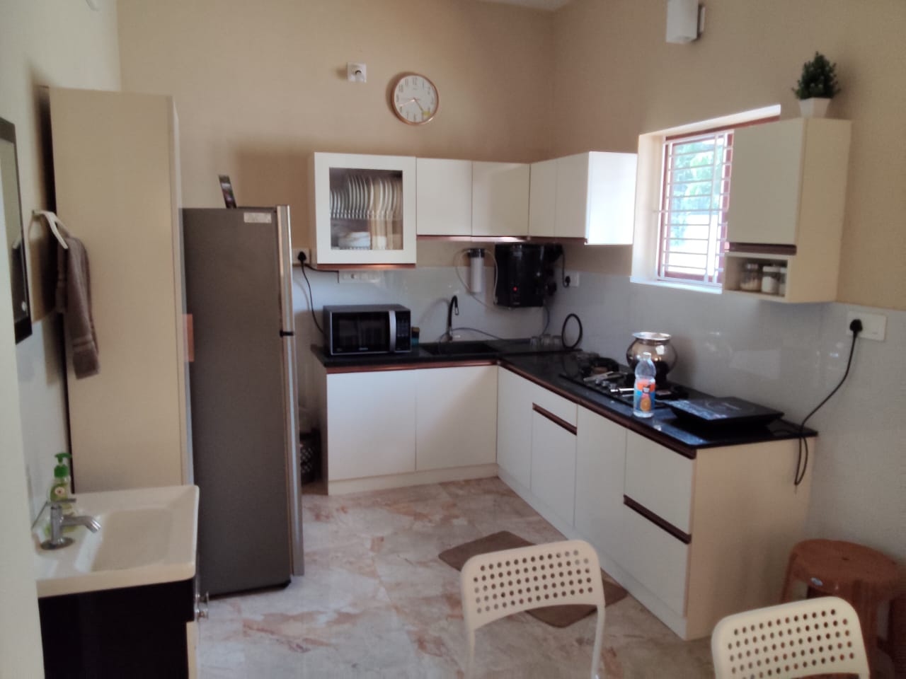 Pearl Homestay 𝗕𝗢𝗢𝗞 Thalasserry Villa