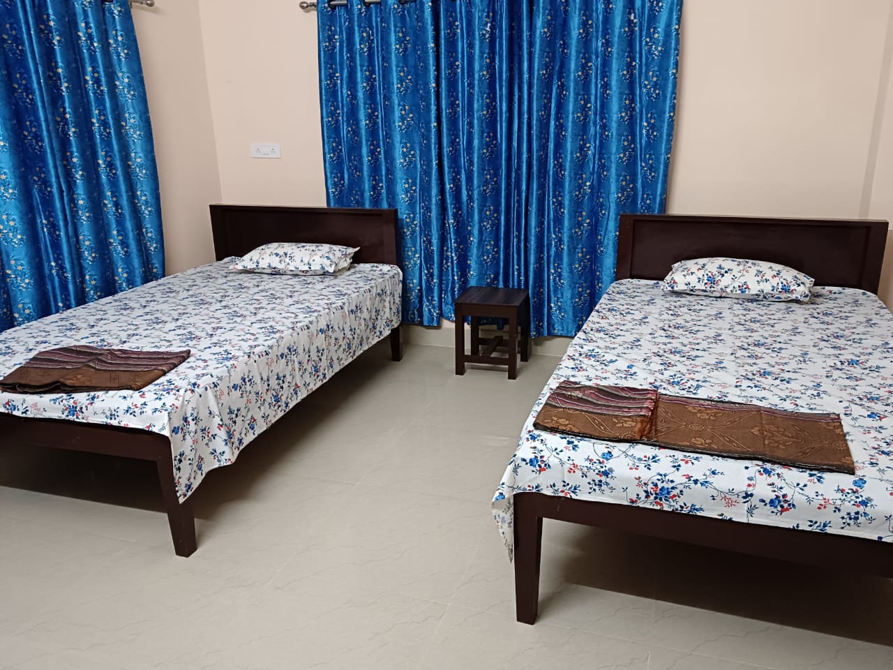 Atithi Home Stay 𝗕𝗢𝗢𝗞 Guwahati Homestay