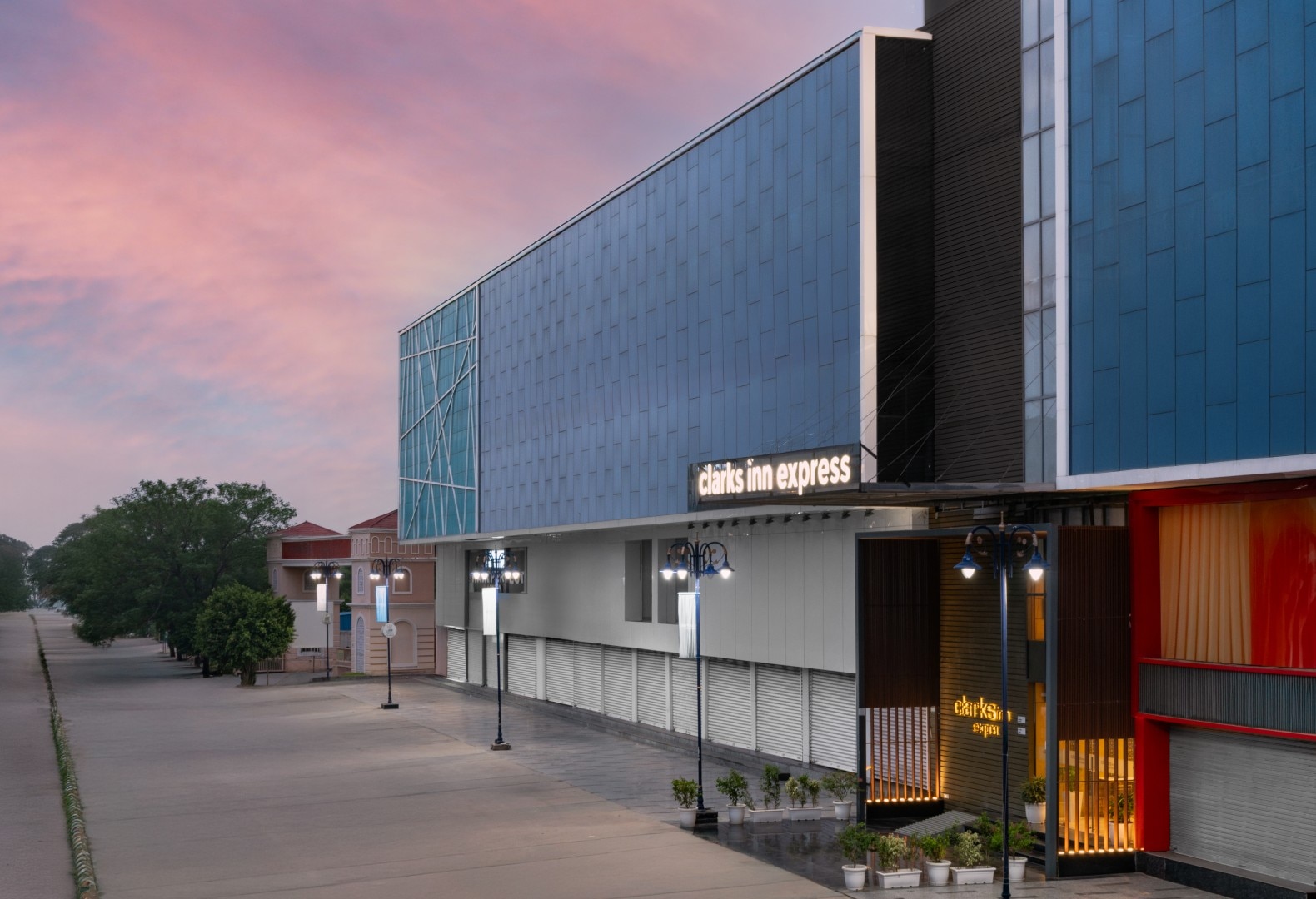 Clark Inn Express Rajnagar 𝗕𝗢𝗢𝗞 Ghaziabad Hotel