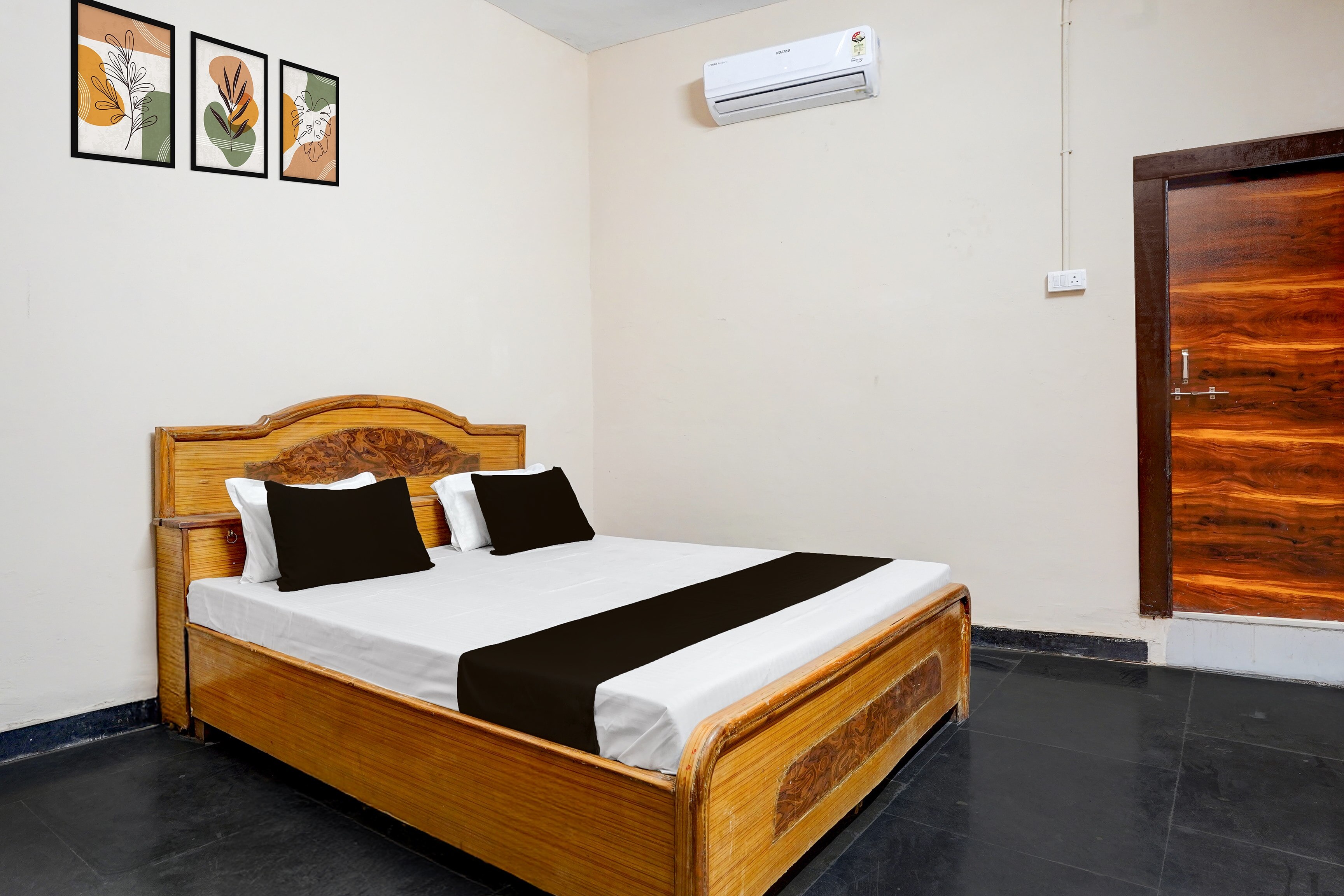 Hotel O by OYO RASRANG 𝗕𝗢𝗢𝗞 Raipur, Chhattisgarh Hotel