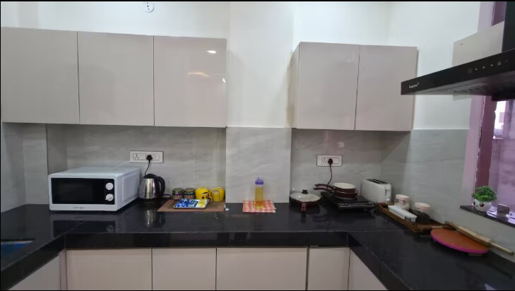 Mahal Heights 2BHK Luxury, Smart TV, Inverter Homestay Jaipur - Reviews ...