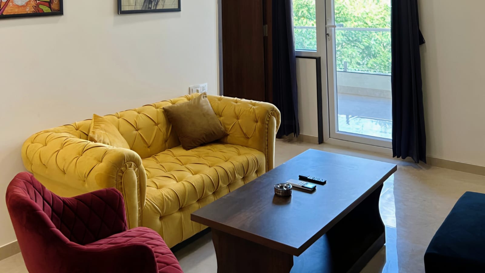 Central Hub 2BHK Balcony Parking 201 𝗕𝗢𝗢𝗞 Jaipur Apartment
