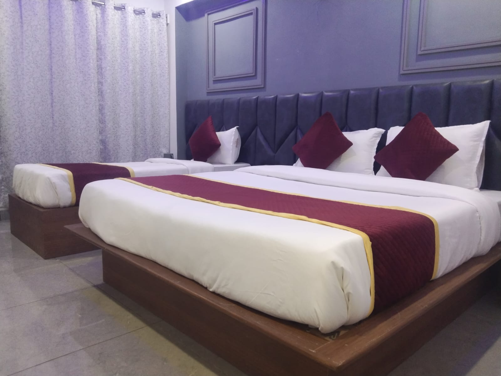 Hotel Jay Villa Grand 𝗕𝗢𝗢𝗞 Ahmedabad Hotel