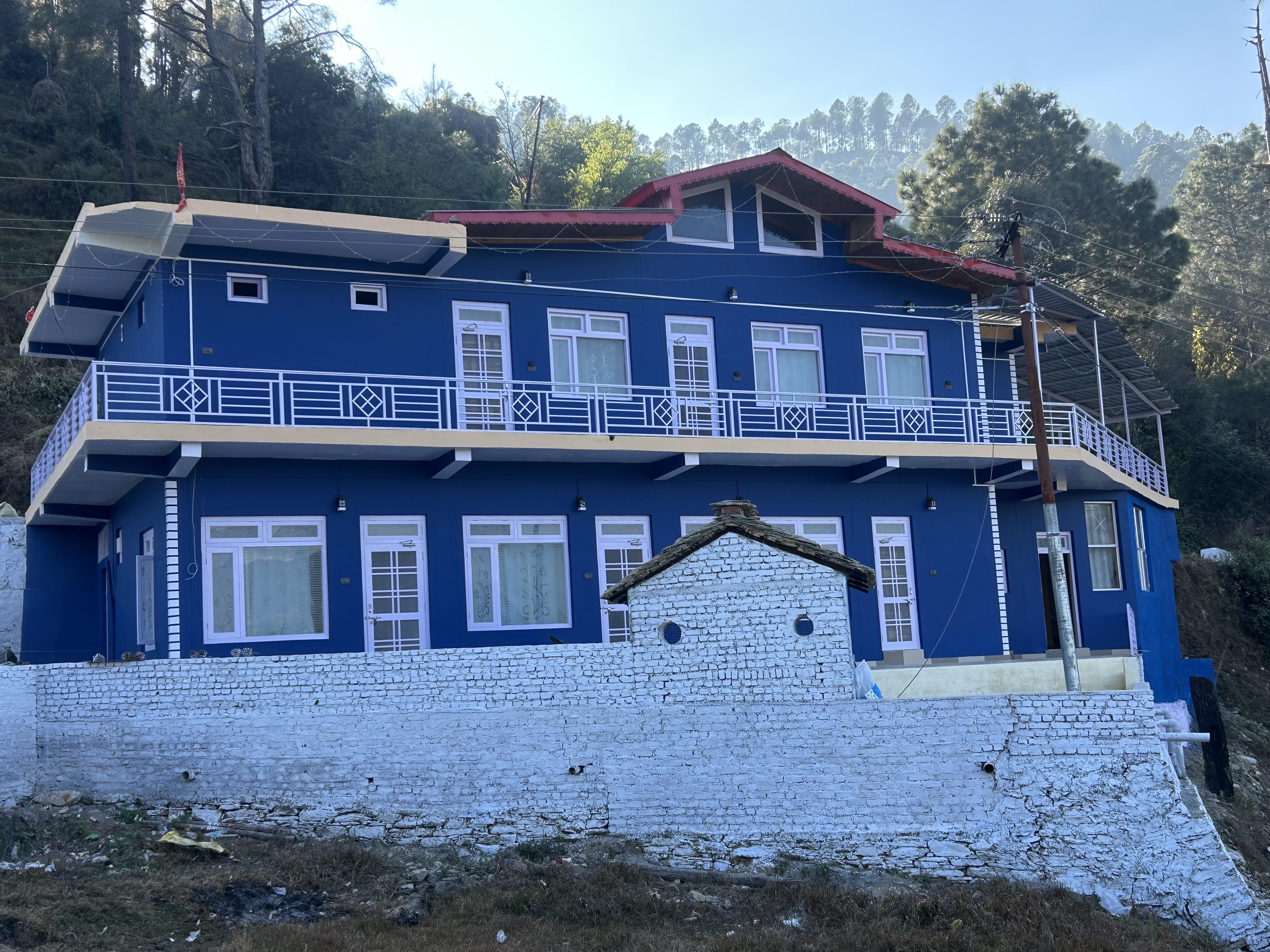 Amar home stay 𝗕𝗢𝗢𝗞 Ranikhet Homestay