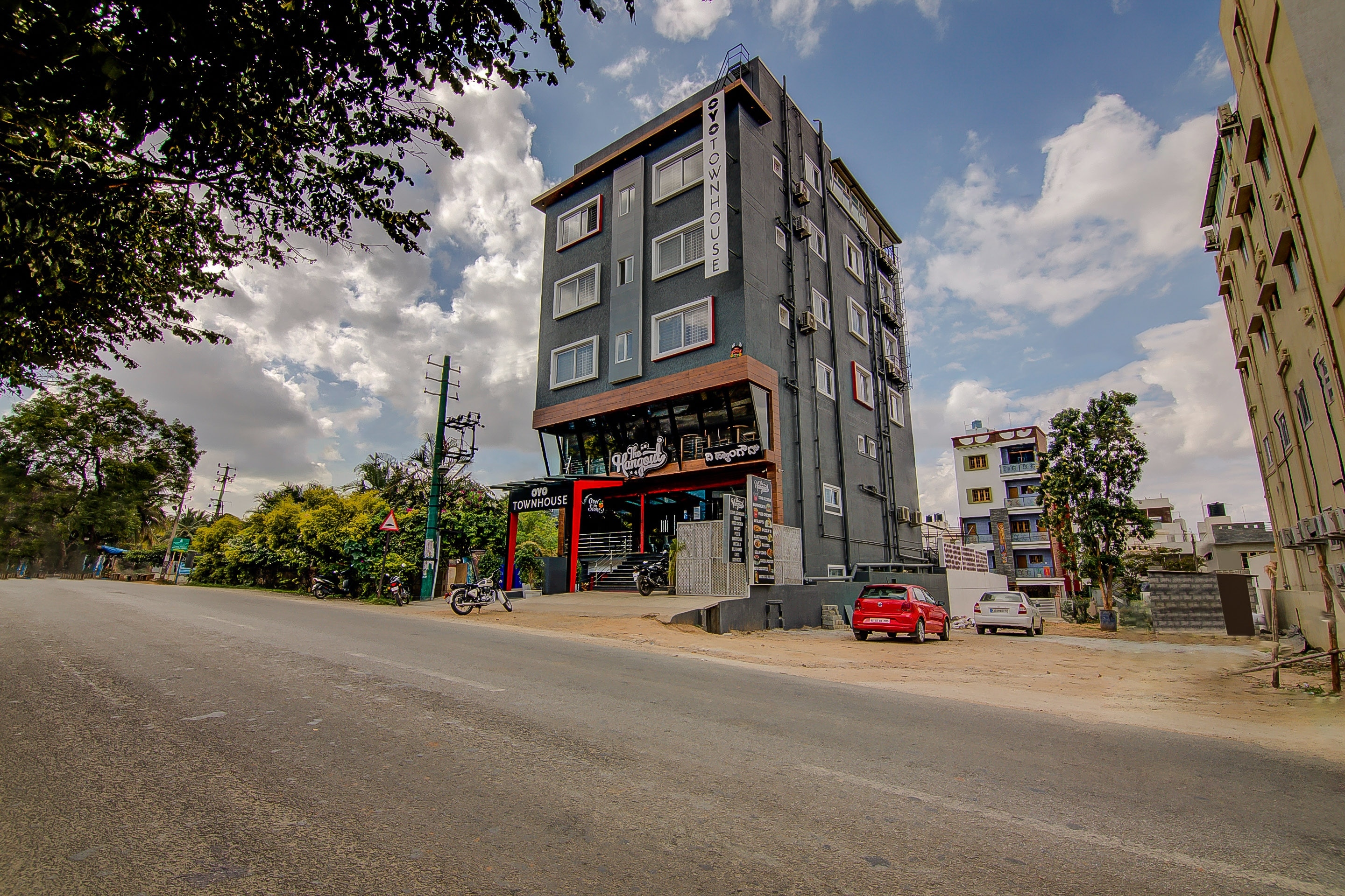 Super Townhouse Global Village Tech Park Near Kengeri Bus Terminal ...