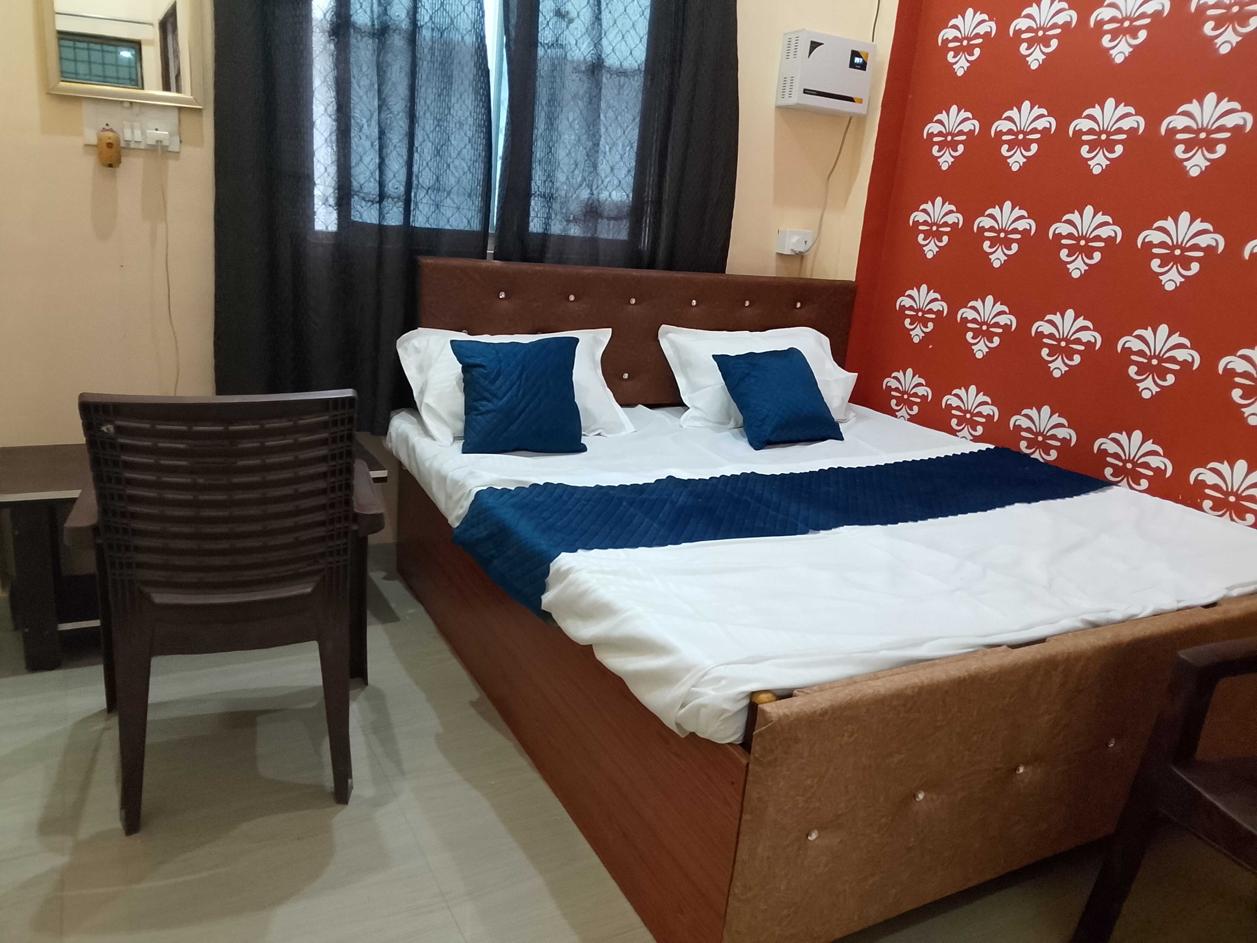 Hotel O Narayan Palace 𝗕𝗢𝗢𝗞 Ayodhya Hotel