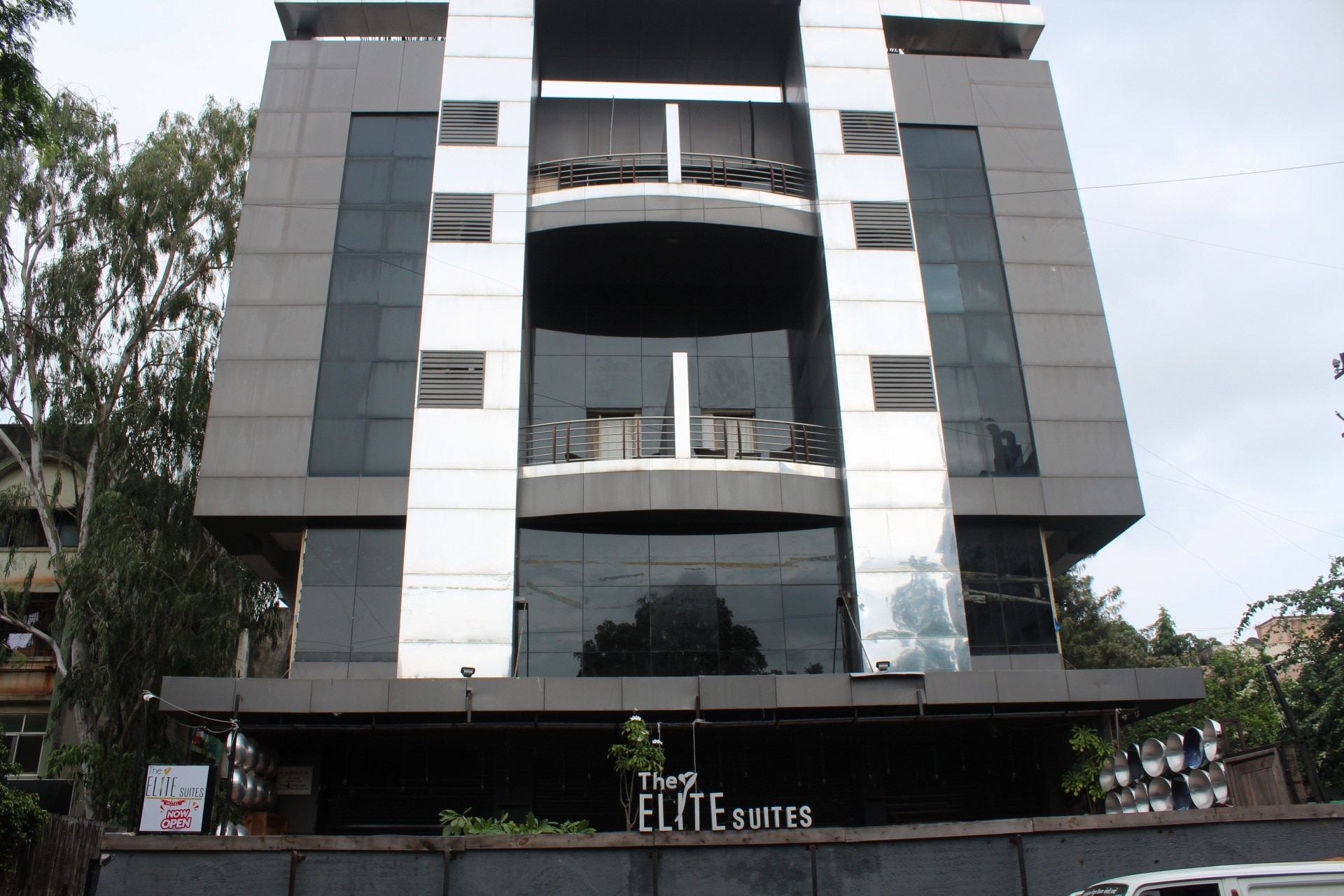 Rooms of The Elite suites - Hotel in Pune