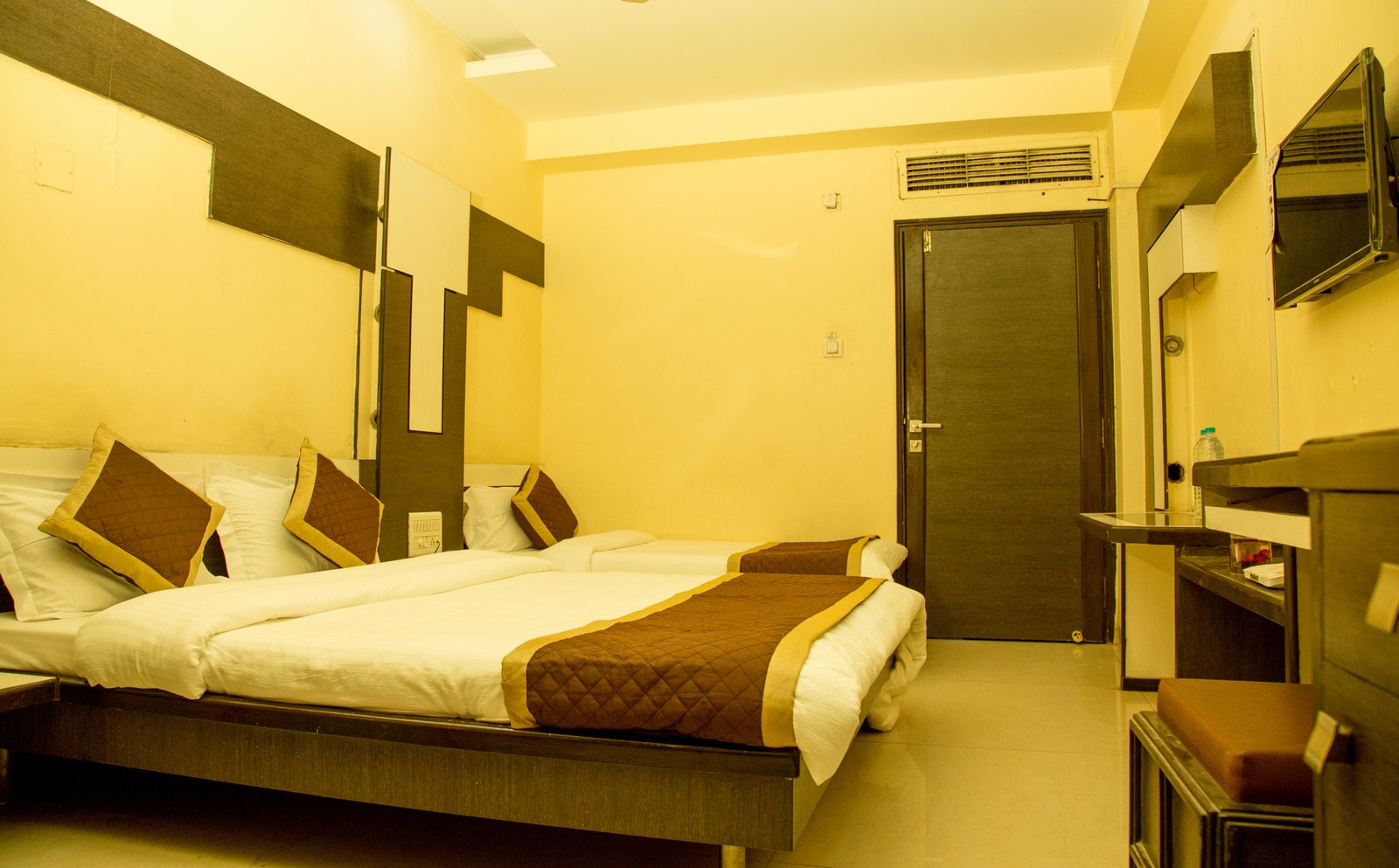Hotel Chetak 𝗕𝗢𝗢𝗞 Chittorgarh Hotel