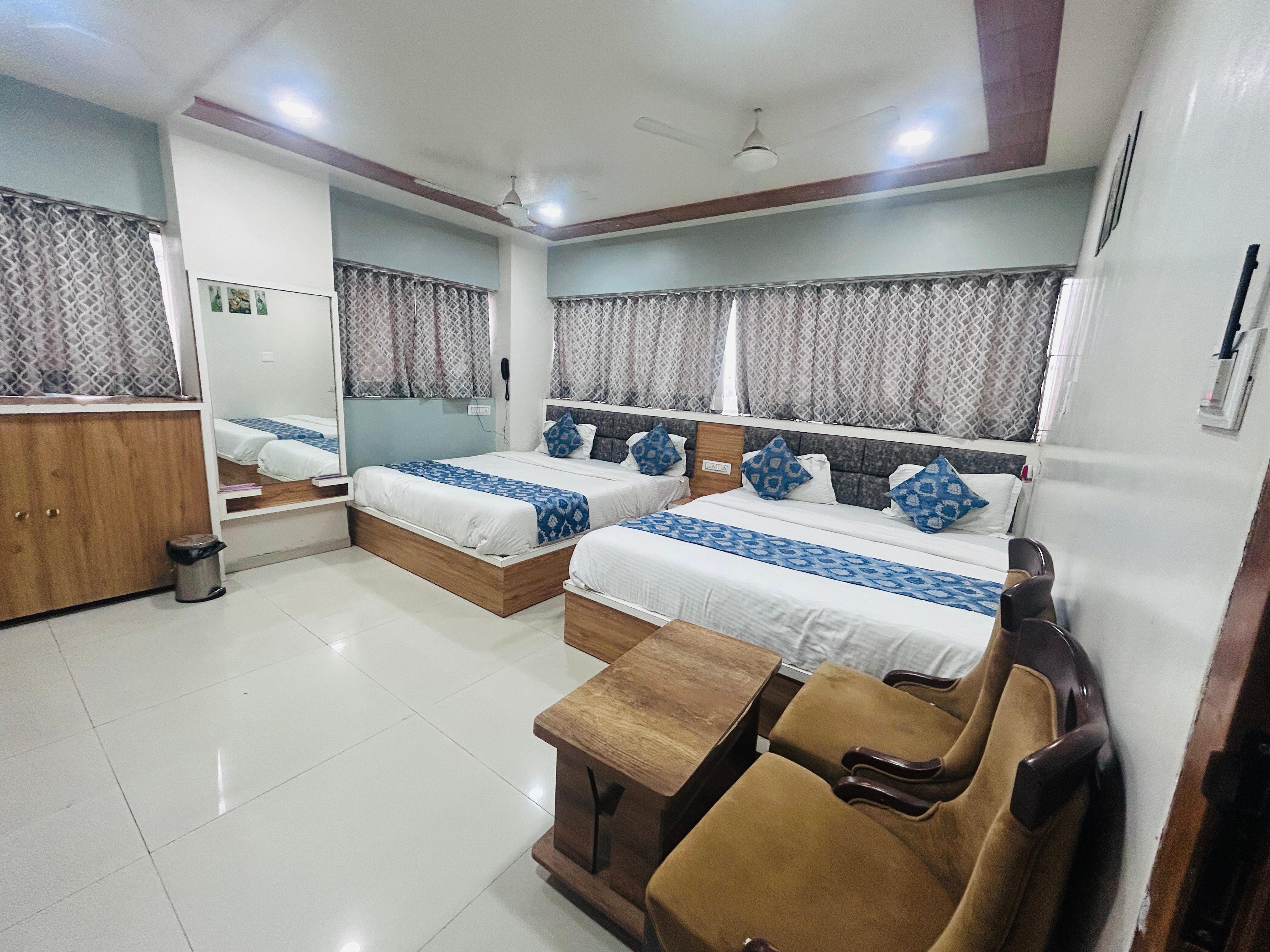 Hotel Dev Palace Naroda 𝗕𝗢𝗢𝗞 Ahmedabad Hotel