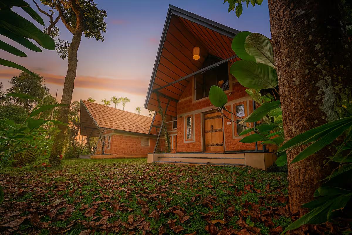 Senthamarai Cottage Quiet Nature Escape 𝗕𝗢𝗢𝗞 Wayanad Cottage