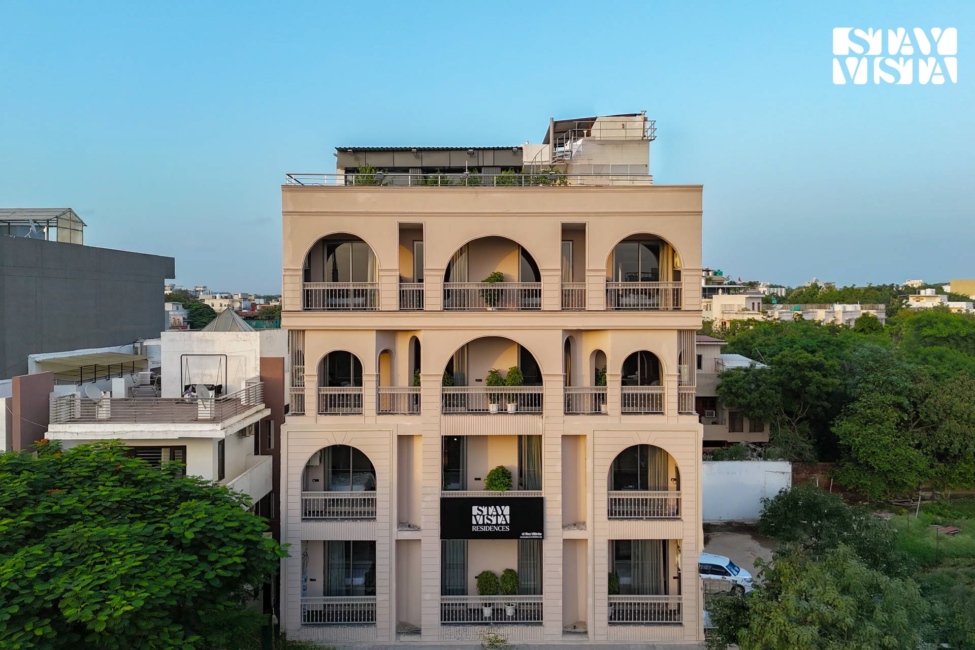 Photos of StayVista Residences near Cyber City Hub with Air purifier ...