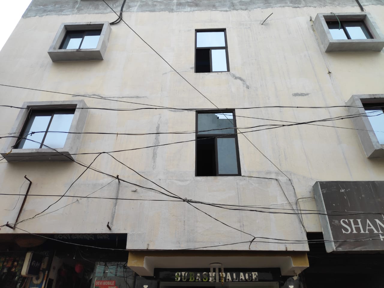 Subash Palace 𝗕𝗢𝗢𝗞 Jajpur Hotel