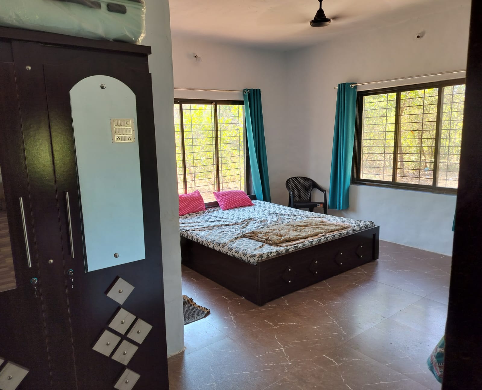Jungle home stay 𝗕𝗢𝗢𝗞 Devrukh Homestay
