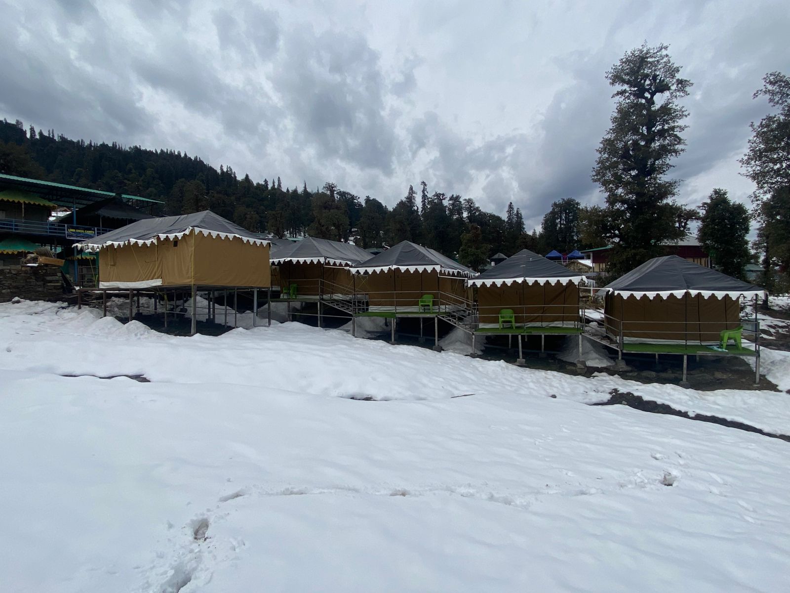 Chaukhamba View Camps 𝗕𝗢𝗢𝗞 Chopta Cottage