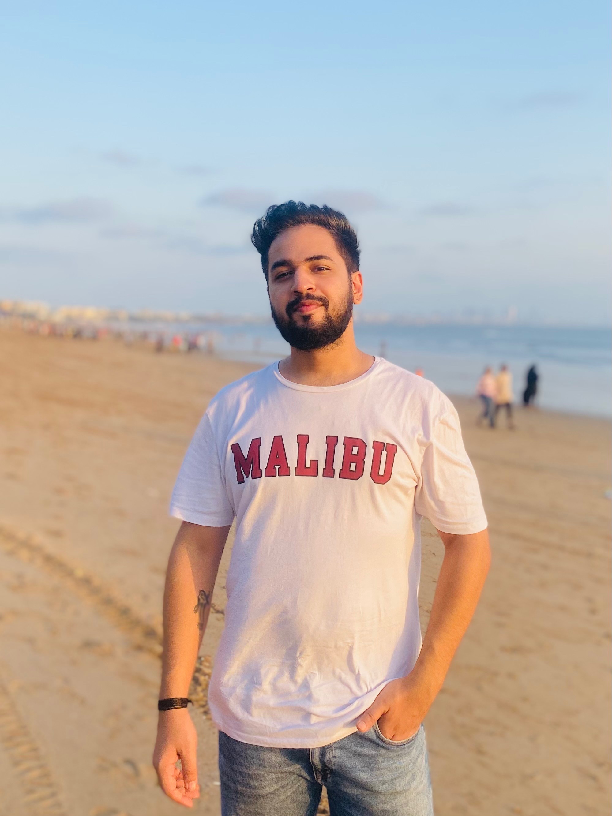 The Vibe, A-Frame Cabin 𝗕𝗢𝗢𝗞 Karnal Homestay 𝘄𝗶𝘁𝗵 𝗙𝗥𝗘𝗘 𝗖𝗮𝗻𝗰𝗲𝗹𝗹𝗮𝘁𝗶𝗼𝗻