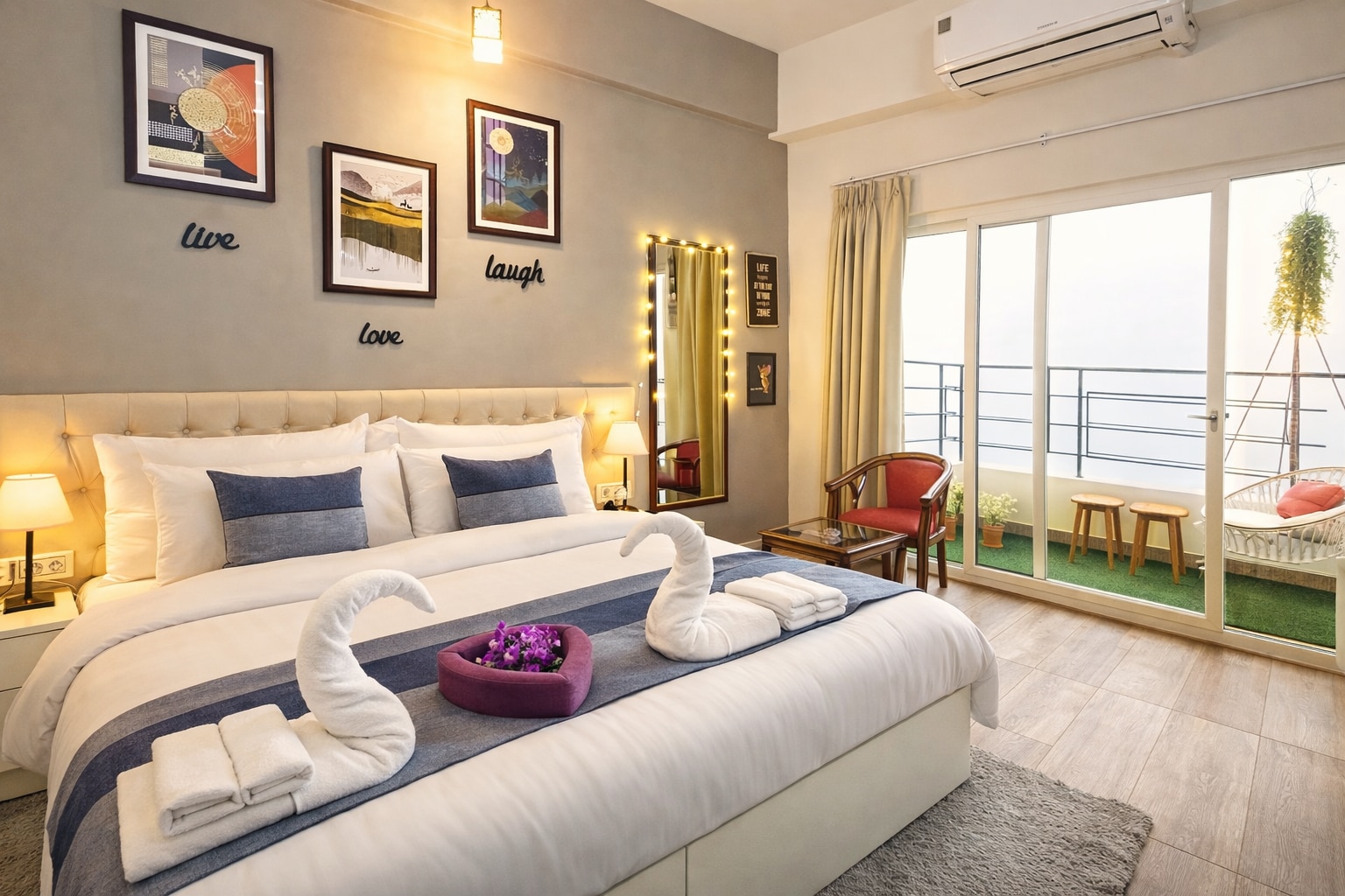 Sunset View Paradise By Buddieshome 𝗕𝗢𝗢𝗞 Greater Noida Homestay
