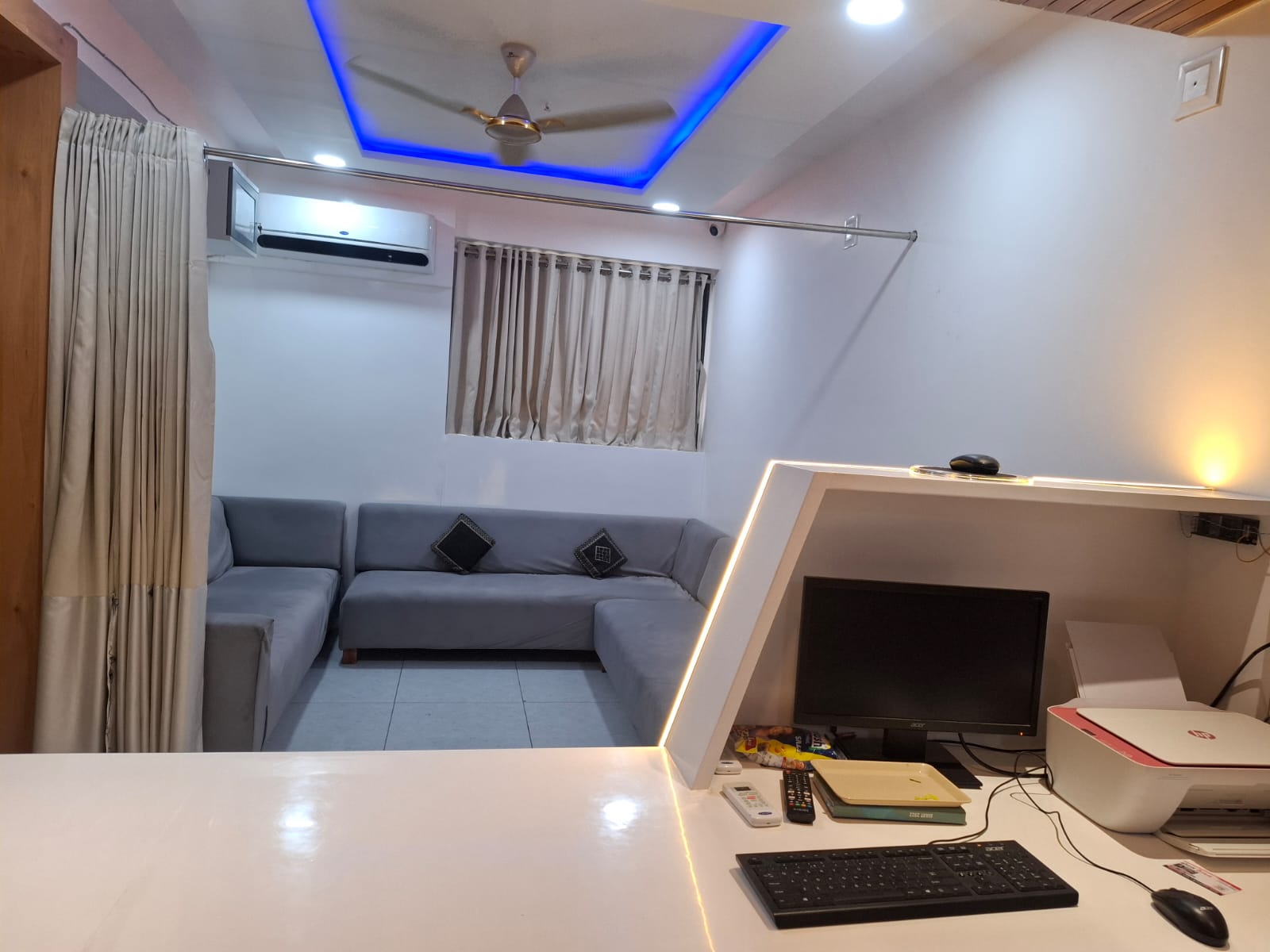 Hotel Heaven 𝗕𝗢𝗢𝗞 Daskroi Hotel