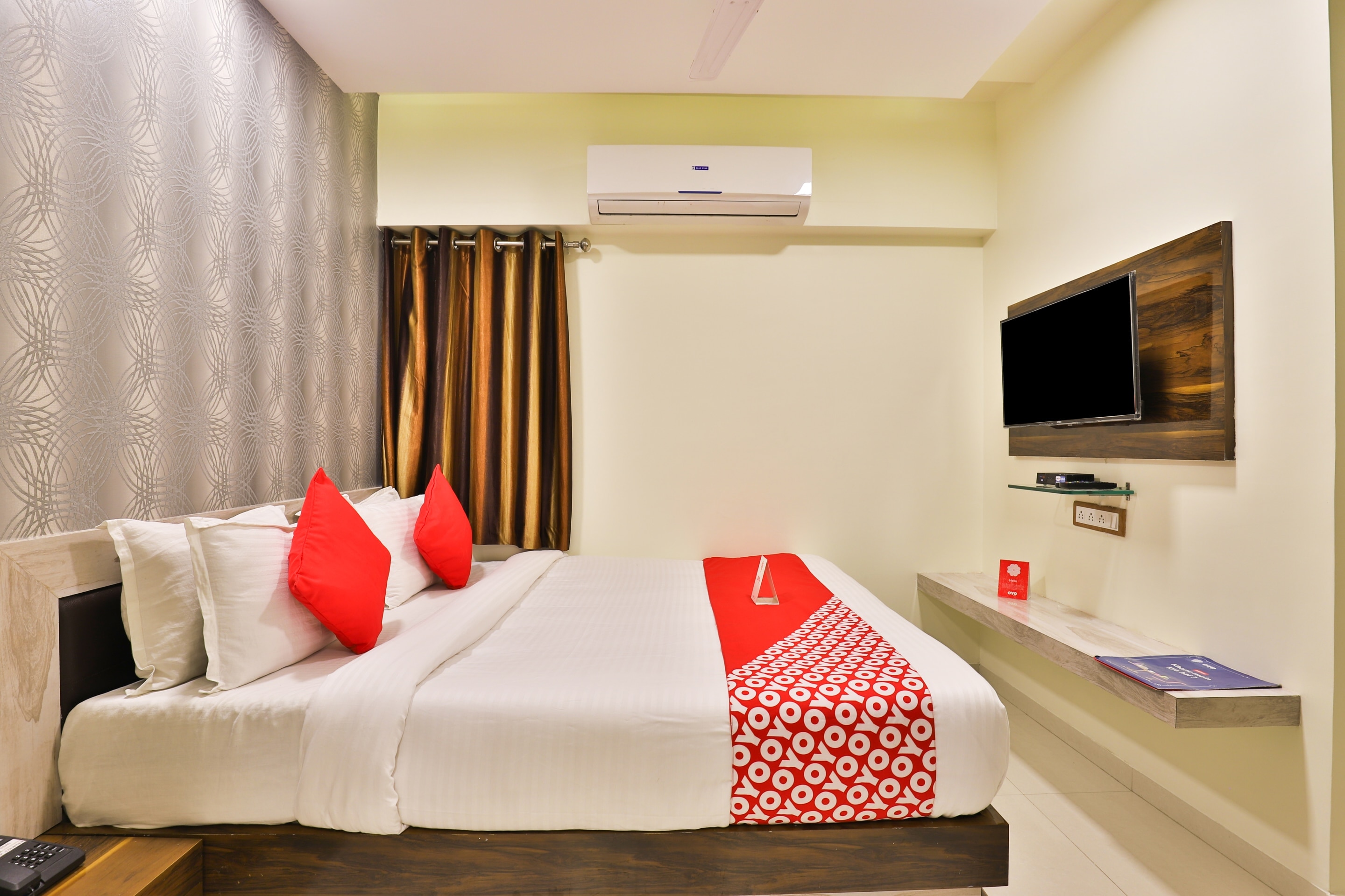 Hotel O Red Apple Ahmedabad - Reviews, Photos & Offer