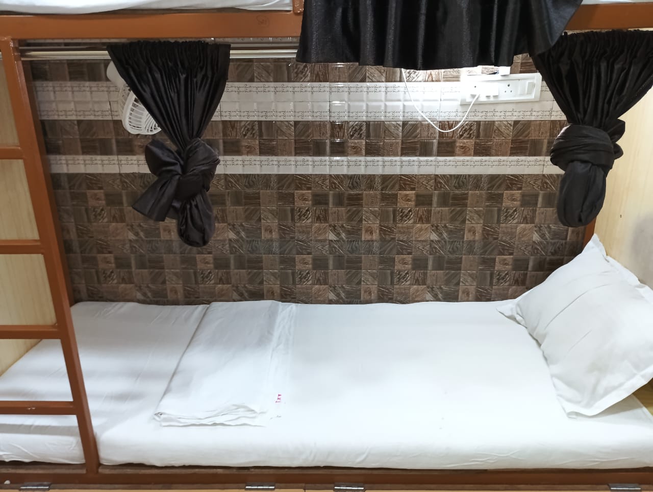 Address of CST Dormitory - Hostel in Mumbai