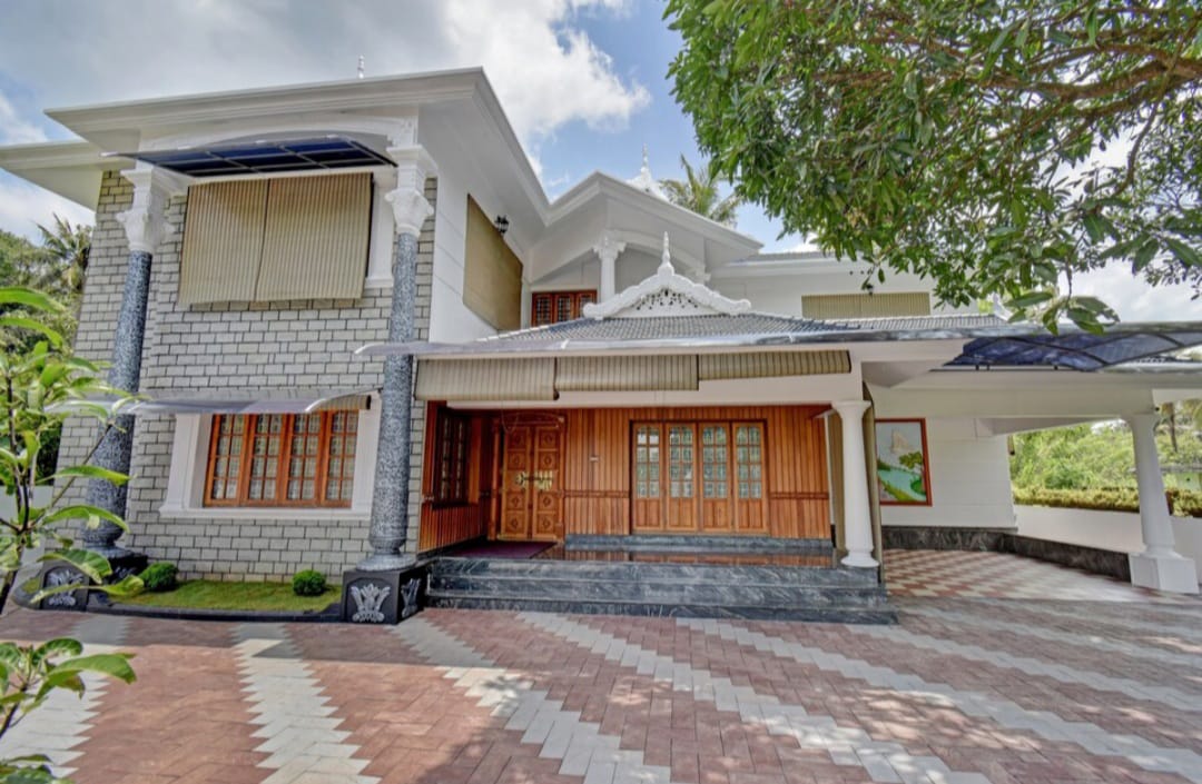 Merryland Holidays 𝗕𝗢𝗢𝗞 Cochin Guest House