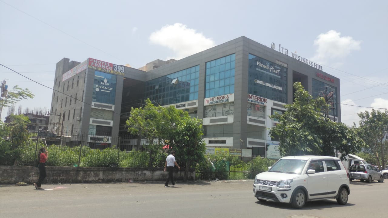 New Hotel France 𝗕𝗢𝗢𝗞 Surat Hotel