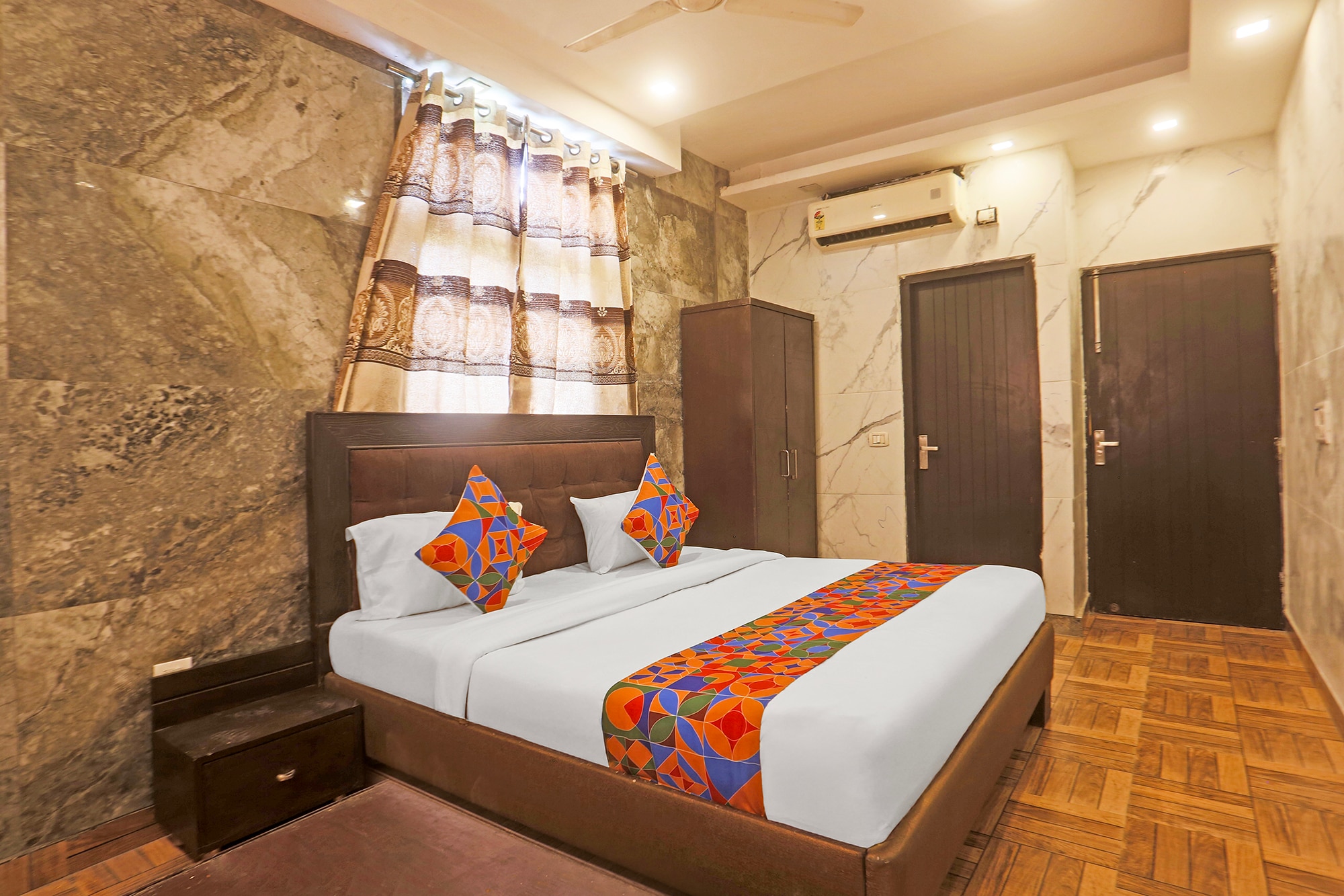 FabExpress Geras Hotel Delhi - Reviews, Photos & Offer