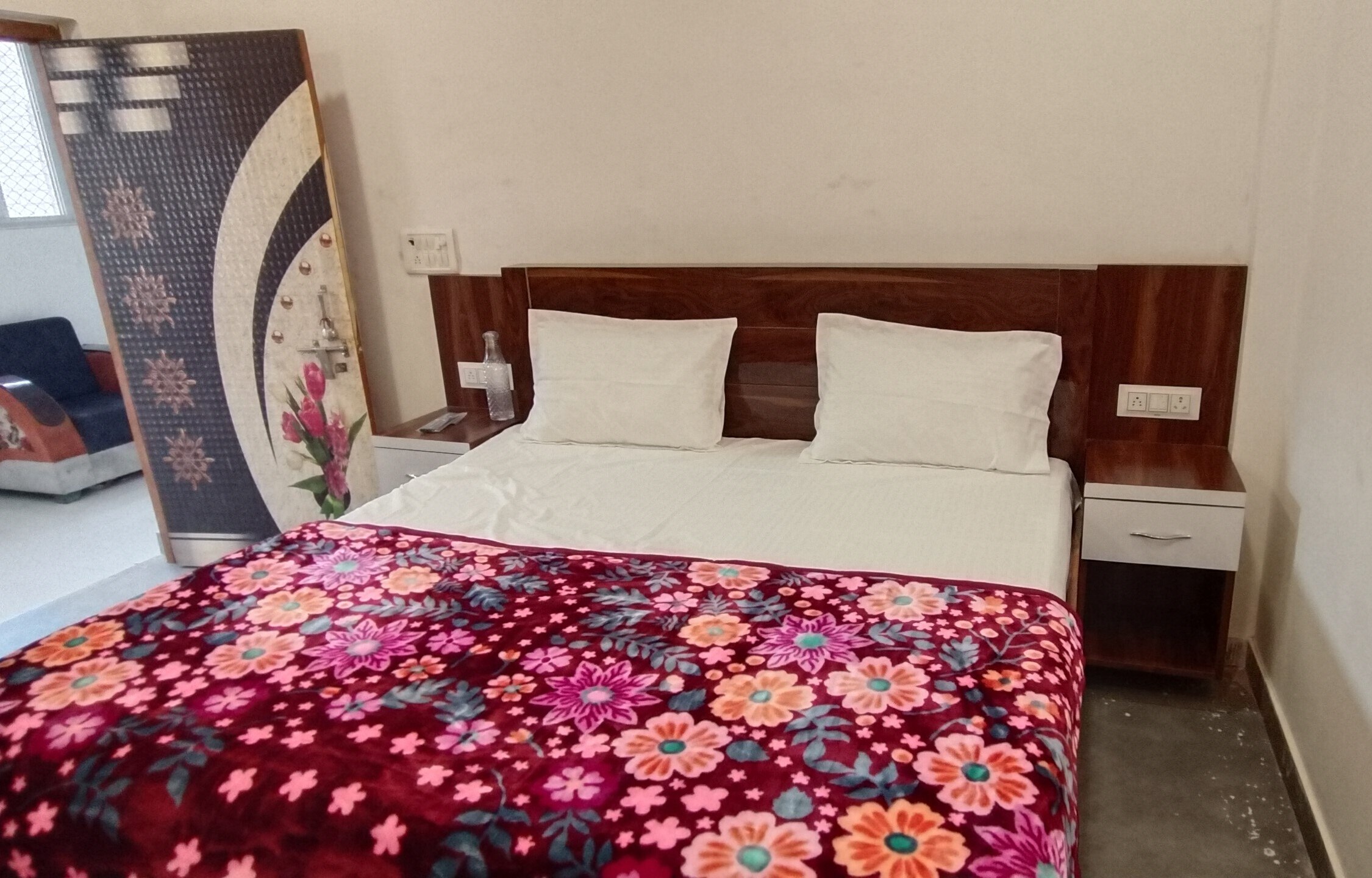 The Ram Krishna Palace Ayodhya - Reviews, Photos & Offer