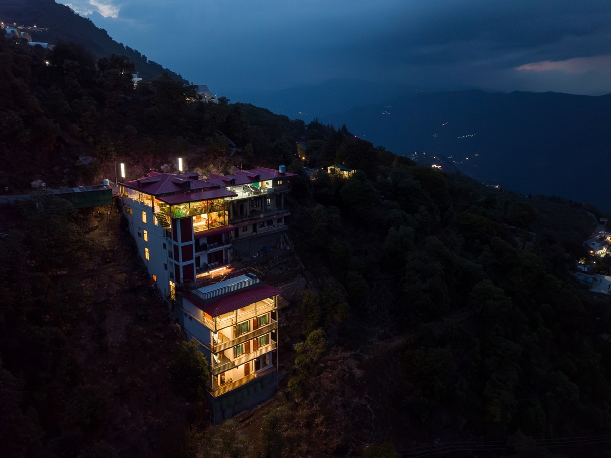 Hotel forest view and restaurant @ 15mins drive from Kempty fall 𝗕𝗢𝗢𝗞 ...