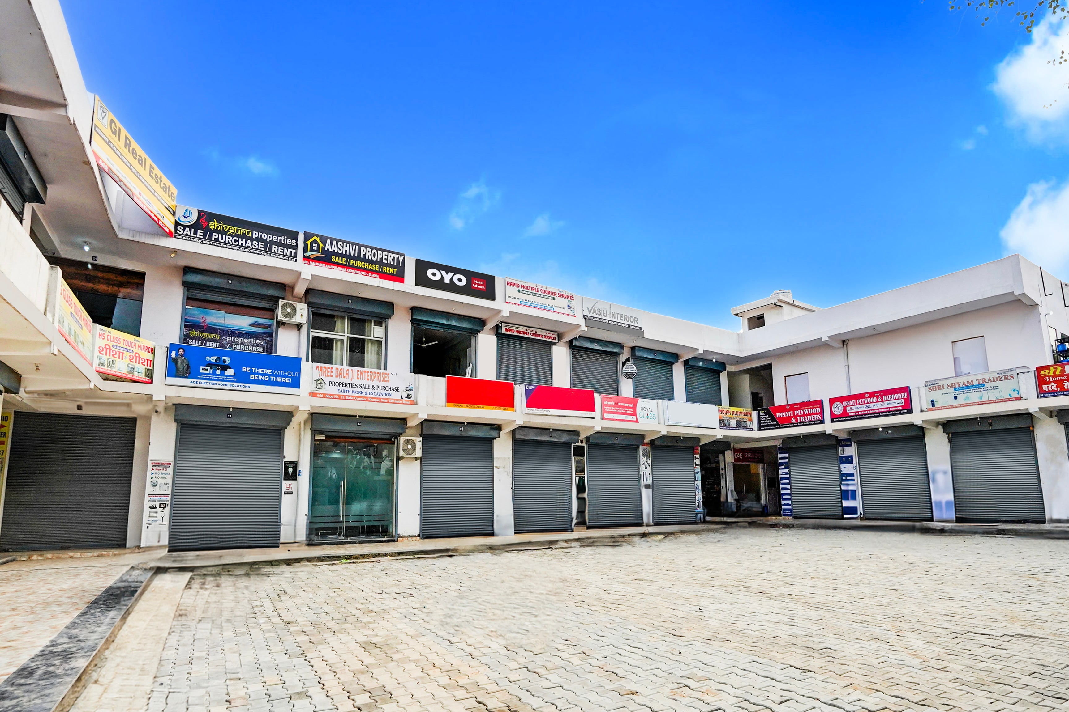 Hotel O ADVENT HOTEL 𝗕𝗢𝗢𝗞 Noida Hotel